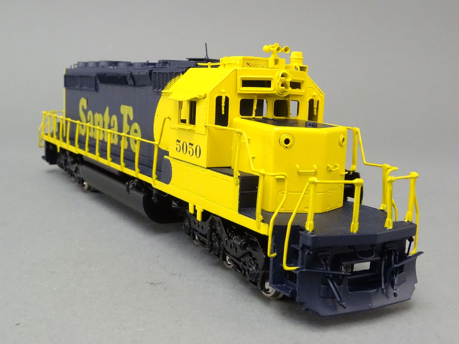 HO Brass Model - PSC 15172 AT&SF Santa Fe SD40-2 Medium Nose #5050 ...