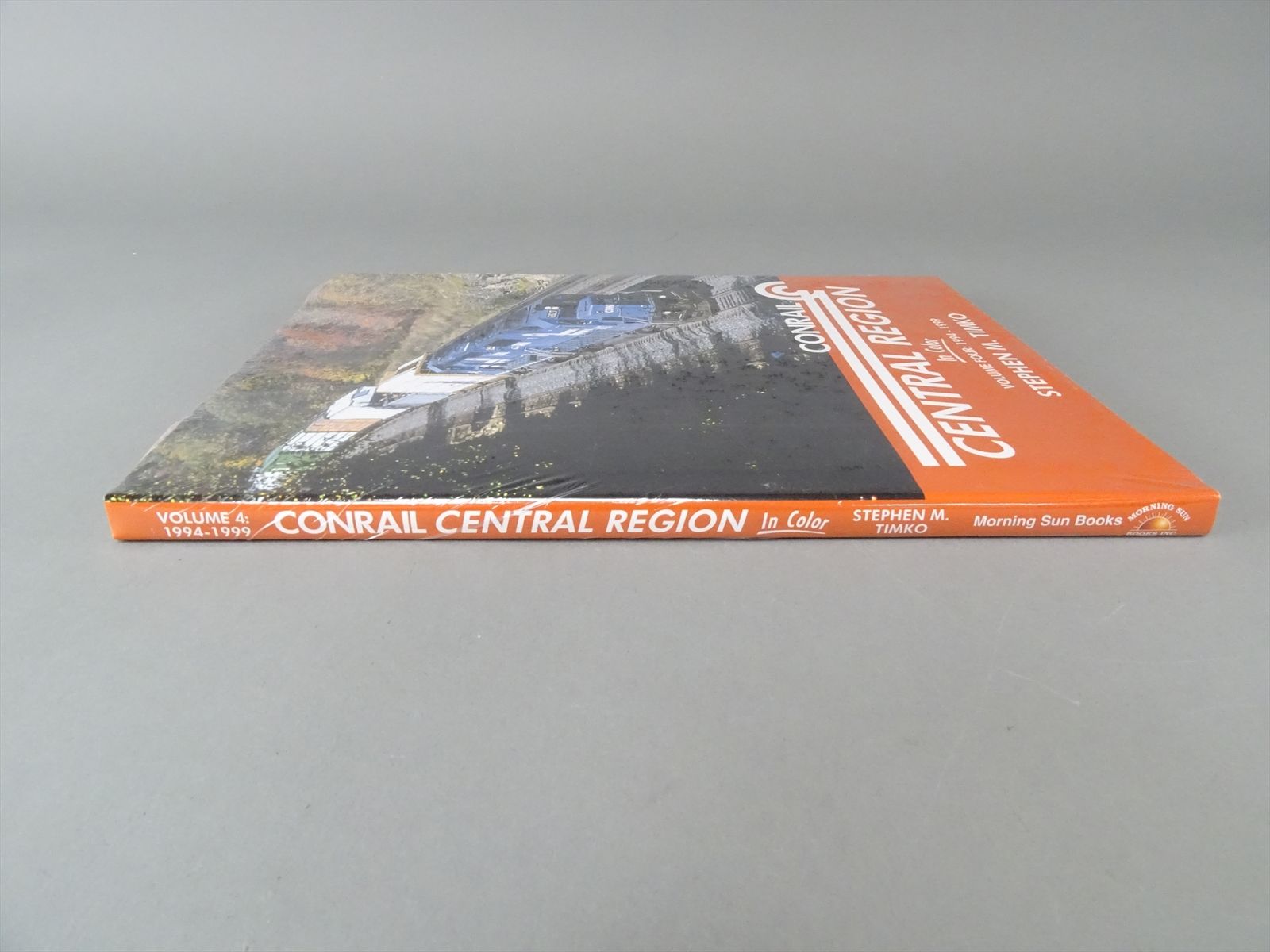 Railroad Book - Conrail Central Region In Color Vol. 4 - Stephen M ...