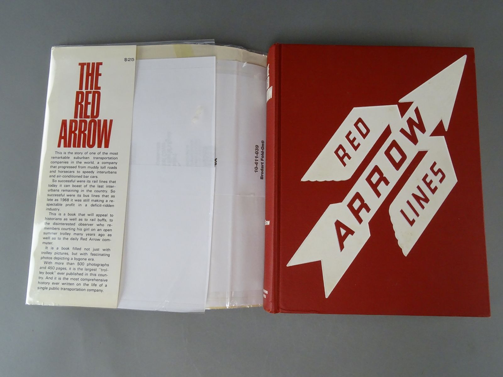 Railroad Book - The Red Arrow - Ronald DeGraw - 450 pages