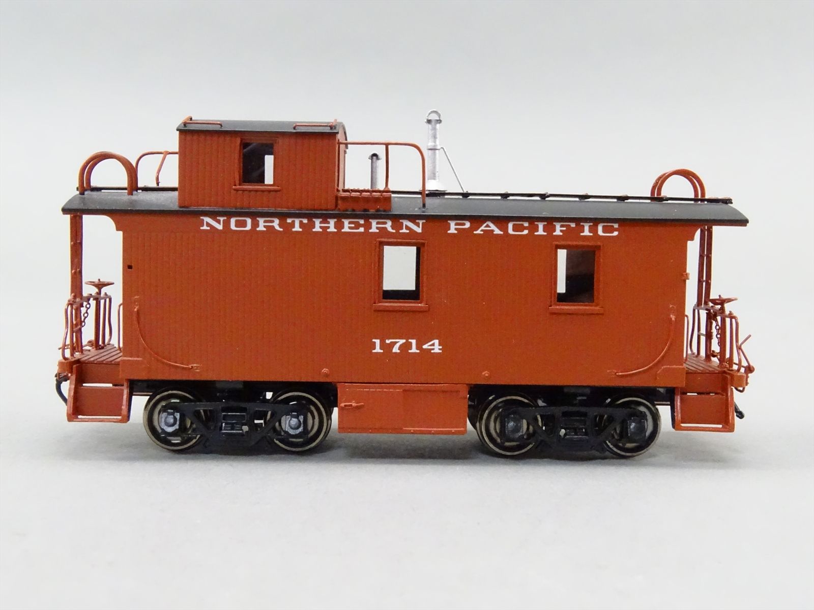 HO Brass Model - W&R NP Northern Pacfic 24' Wood Caboose #1714 Version ...