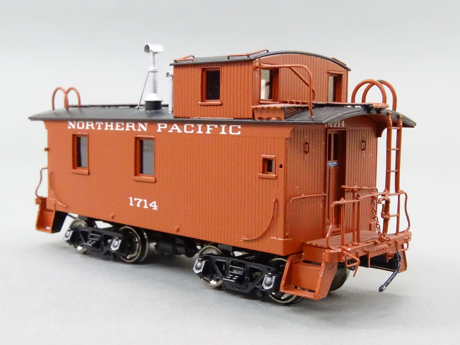 HO Brass Model - W&R NP Northern Pacfic 24' Wood Caboose #1714 Version ...
