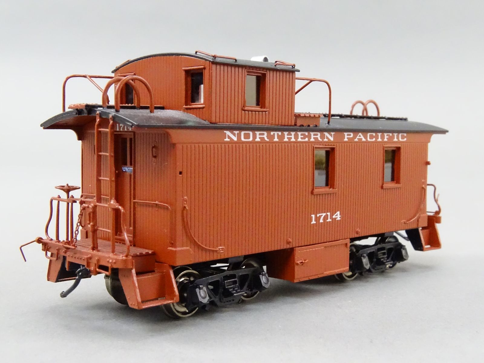 HO Brass Model - W&R NP Northern Pacfic 24' Wood Caboose #1714 Version ...