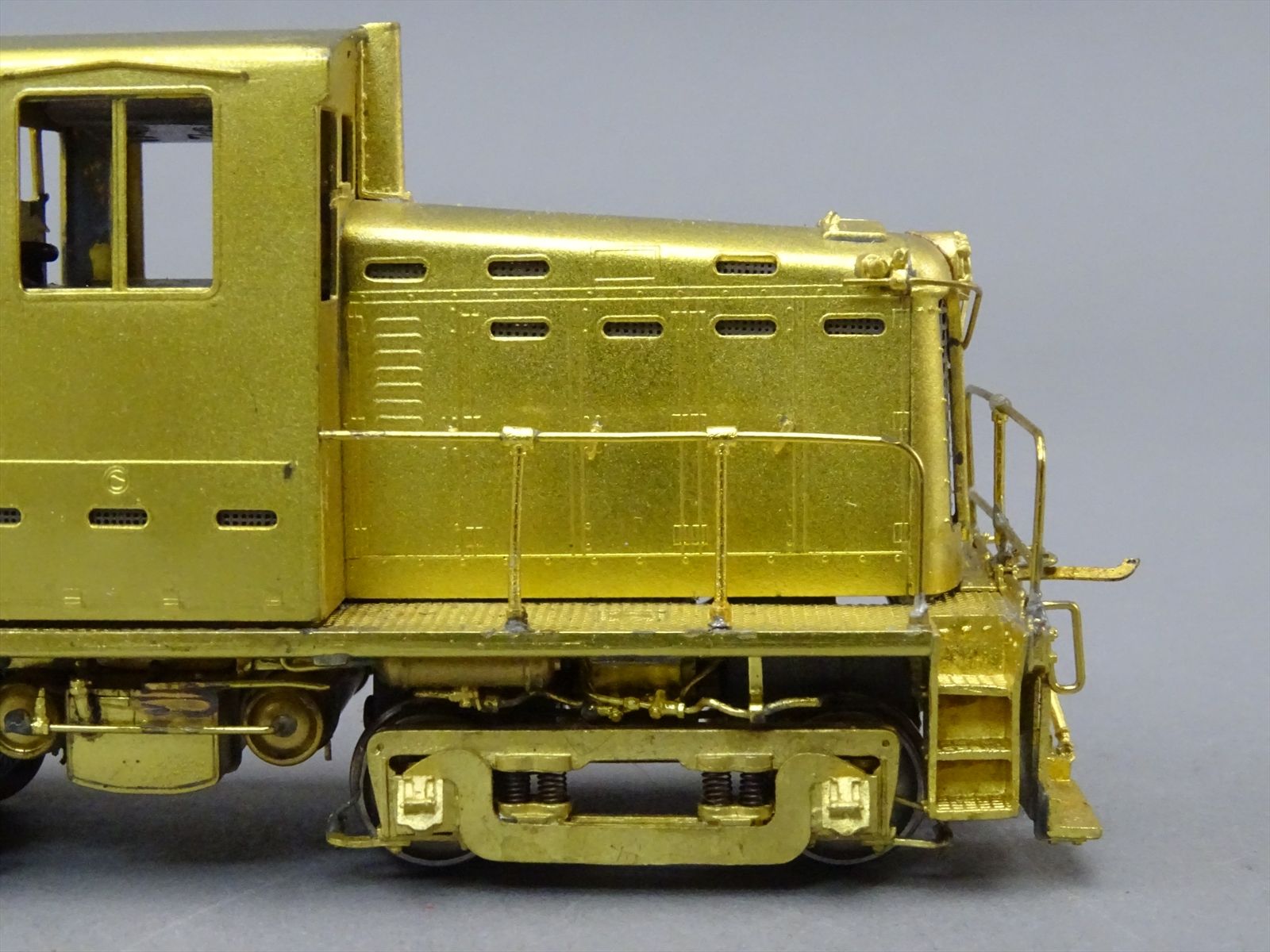 HO Brass Model - OMI 1981 Milwaukee Road Whitcomb Switcher - Unpainted ...