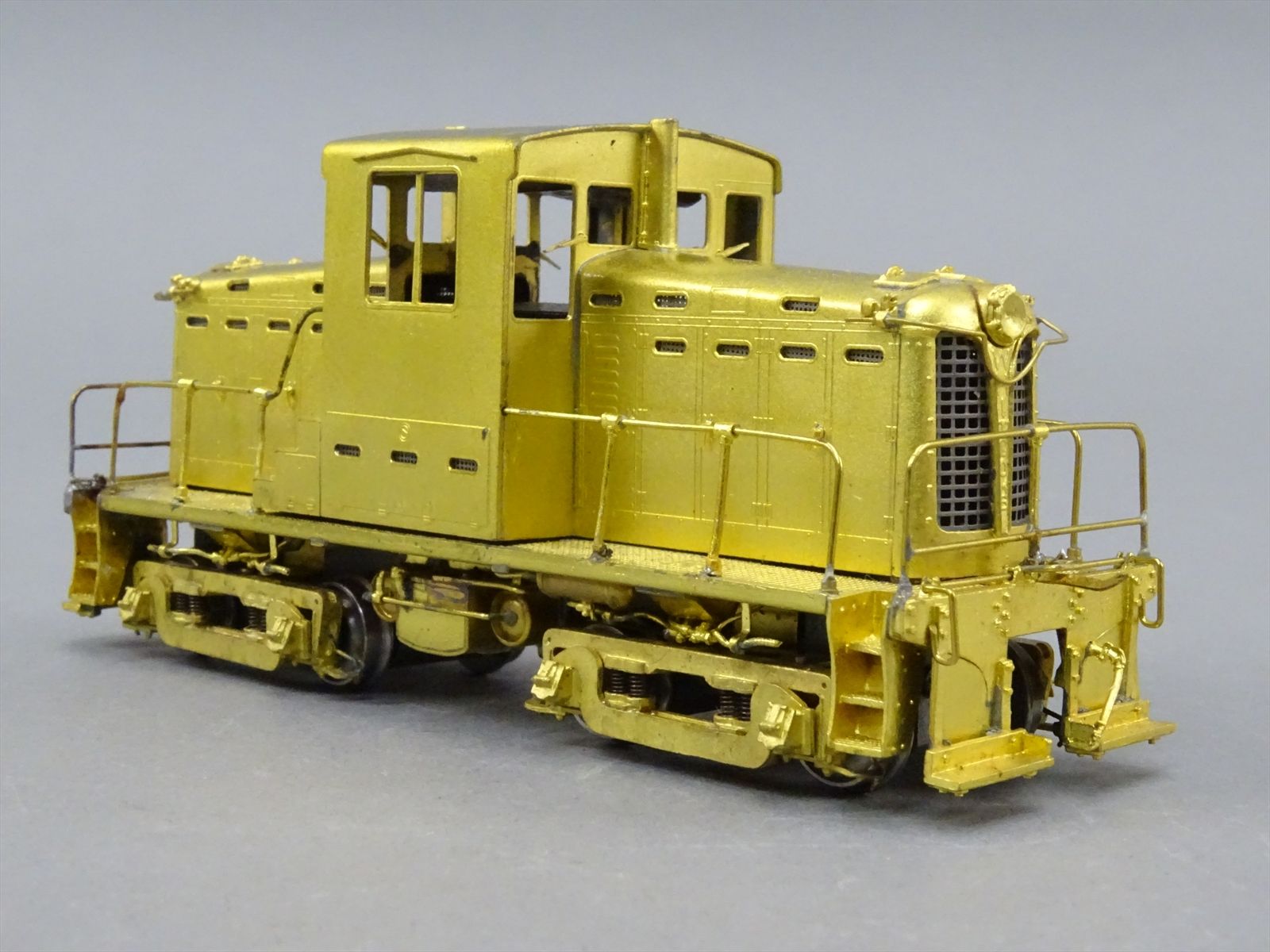 HO Brass Model - OMI 1981 Milwaukee Road Whitcomb Switcher - Unpainted ...