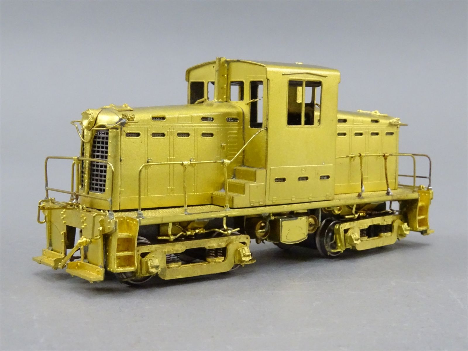 HO Brass Model - OMI 1981 Milwaukee Road Whitcomb Switcher - Unpainted ...