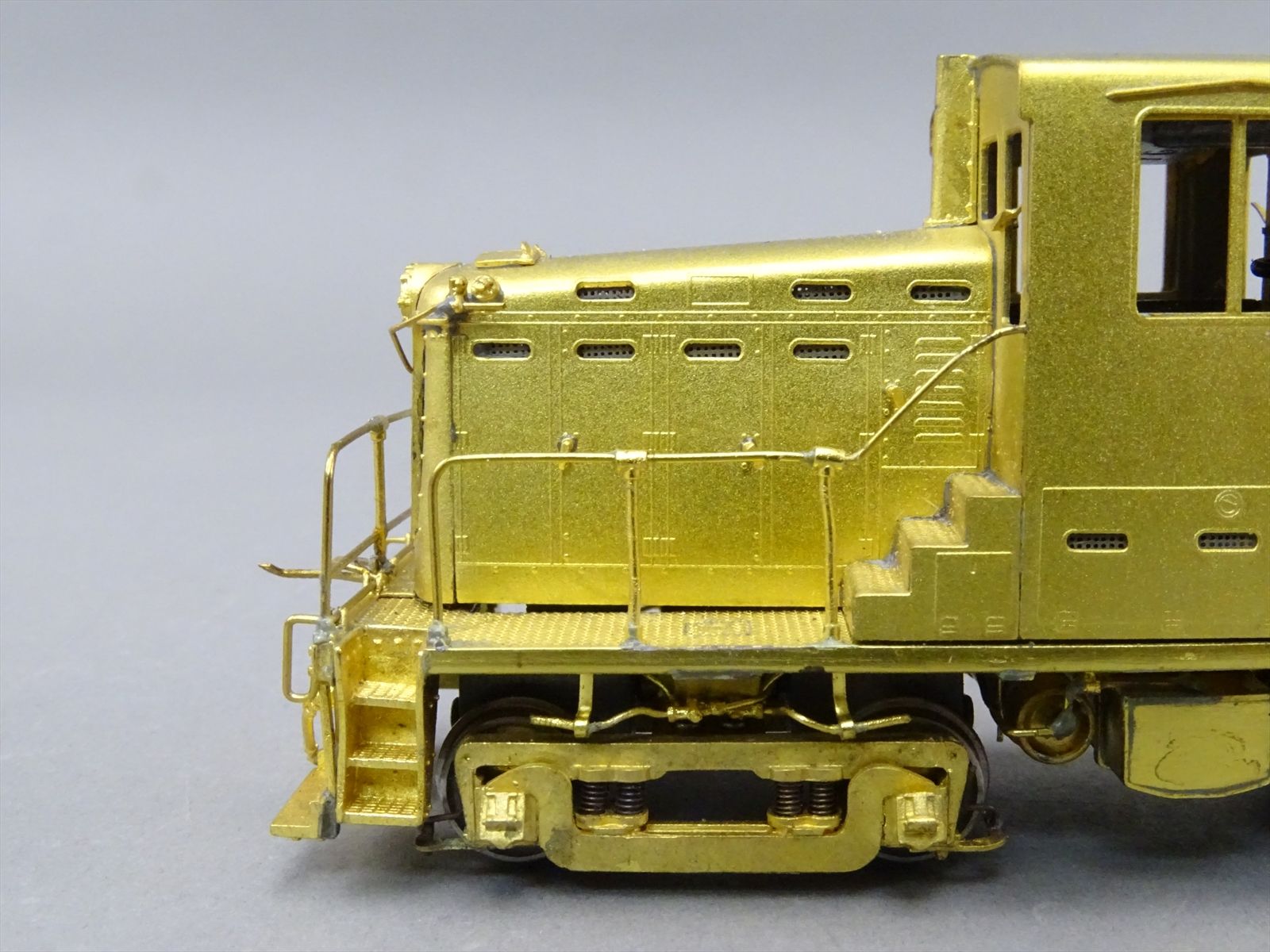 HO Brass Model - OMI 1981 Milwaukee Road Whitcomb Switcher - Unpainted ...