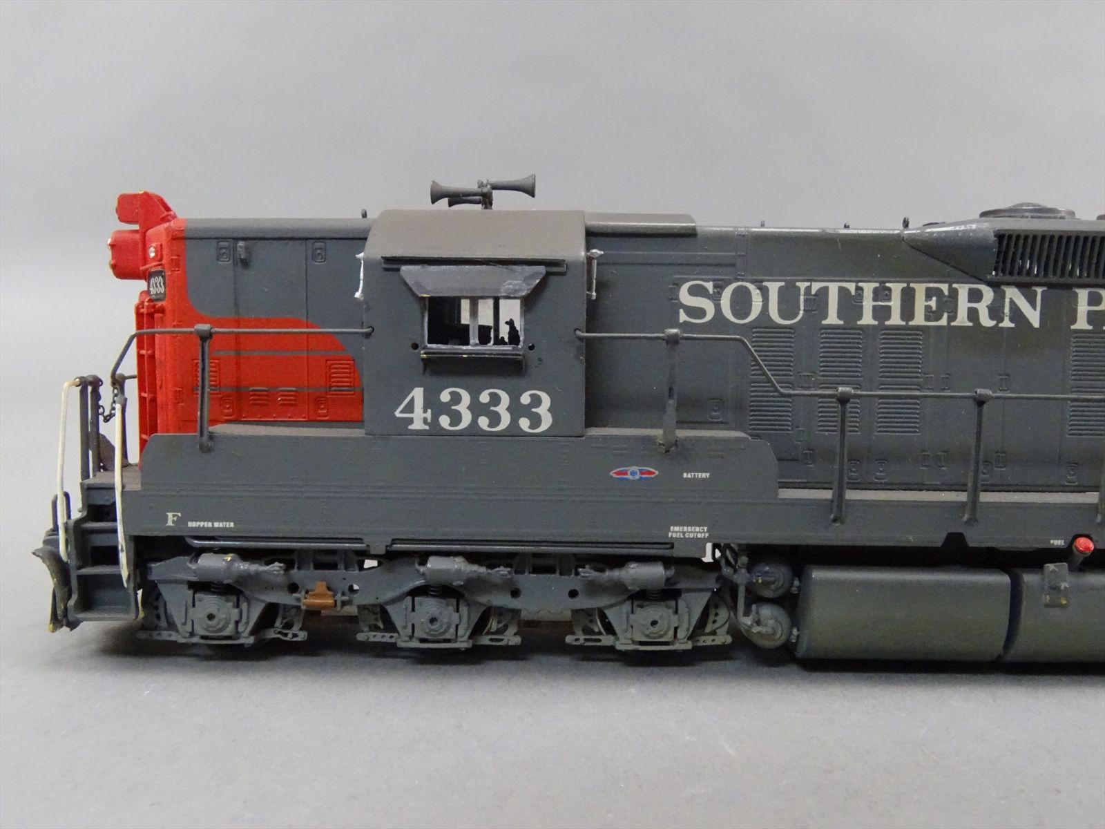 HO Brass Model - OMI 5182 SP Southern Pacific SD9 Scarlet / Dark Gray #4333 - Custom + Weathered ...