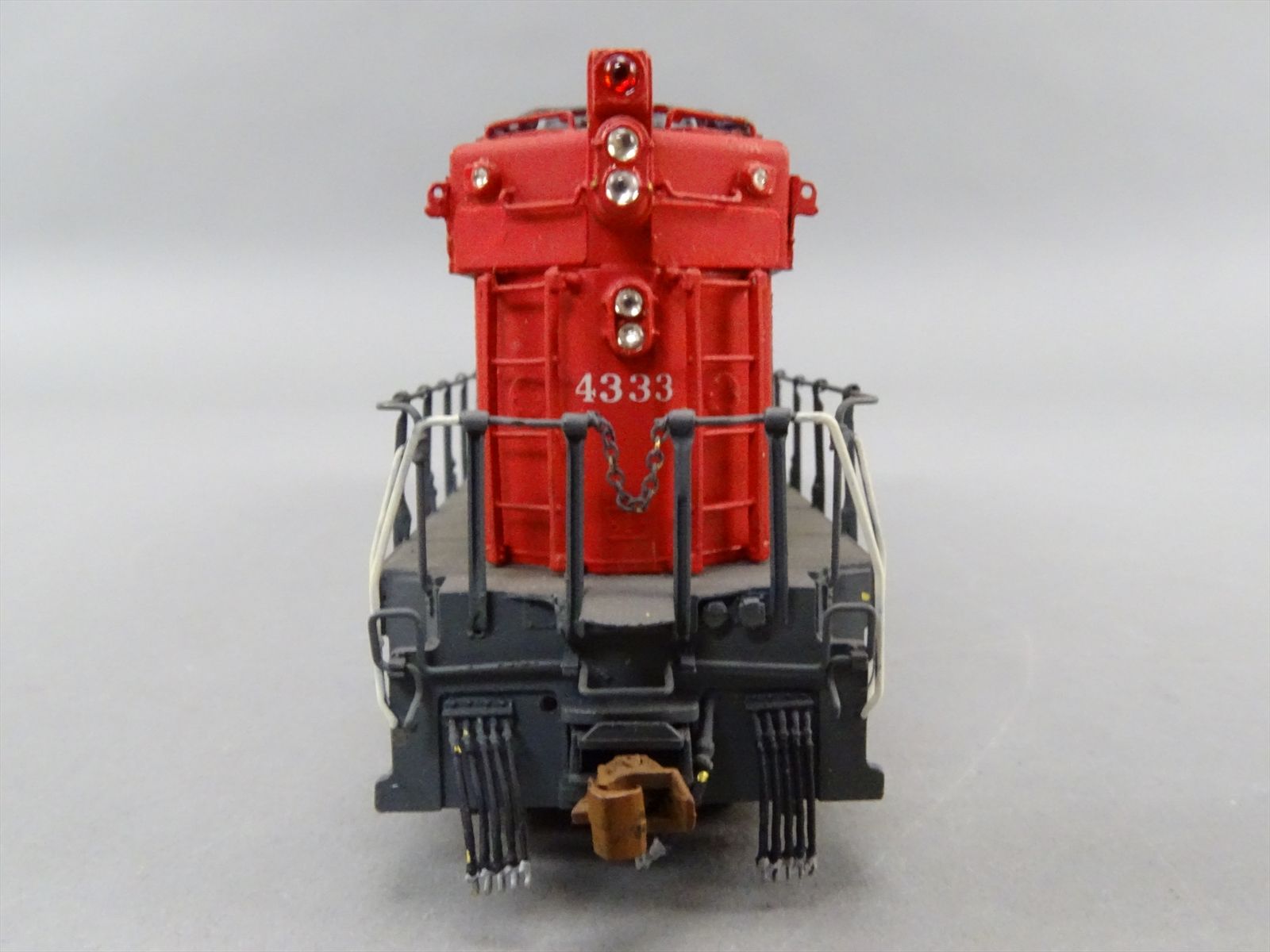 HO Brass Model - OMI 5182 SP Southern Pacific SD9 Scarlet / Dark Gray #4333 - Custom + Weathered ...
