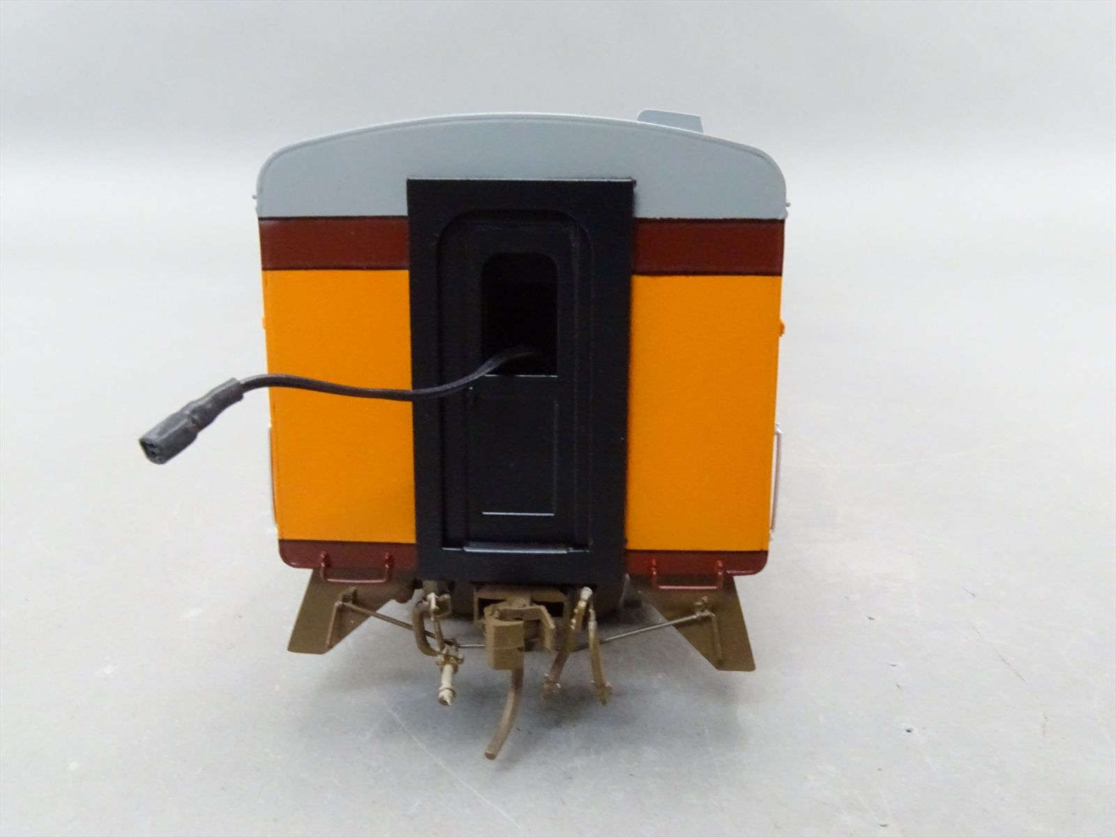 O Brass Model - OMI 0030 Milwaukee Road Coach #4419 - Pro Paint ...