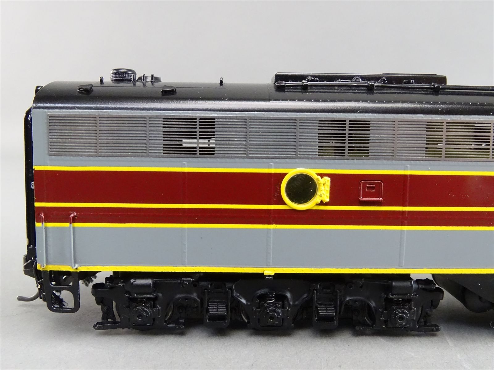 HO Brass Model - CIL 2443.1 EL Erie Lackawanna E8 E8A A-A Set #814 + #817 - F/P - 2005 Run ...