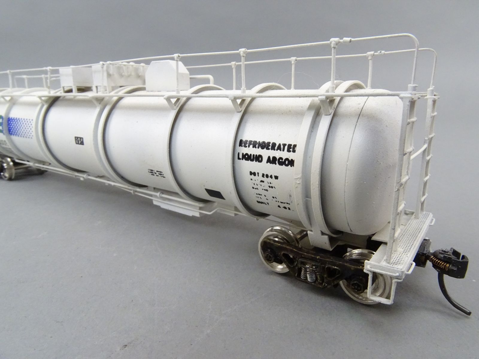 HO Brass Model - OMI 3029 UTLX Canadian Company Limited 61' Liquid Air ...