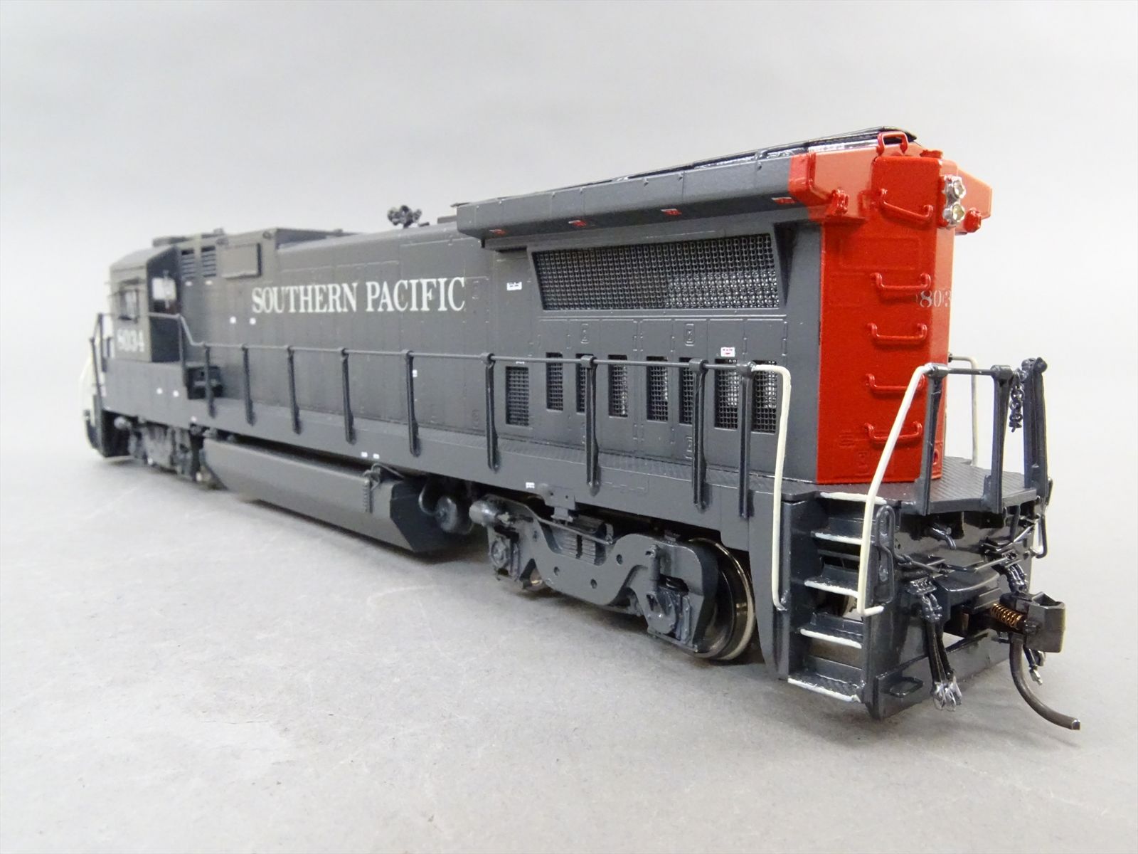 HO Brass Model - OMI 5134 SP Southern Pacific Dash 8-B39 B39-8 #8034 - Pro Paint - 1988 Run - Ajin