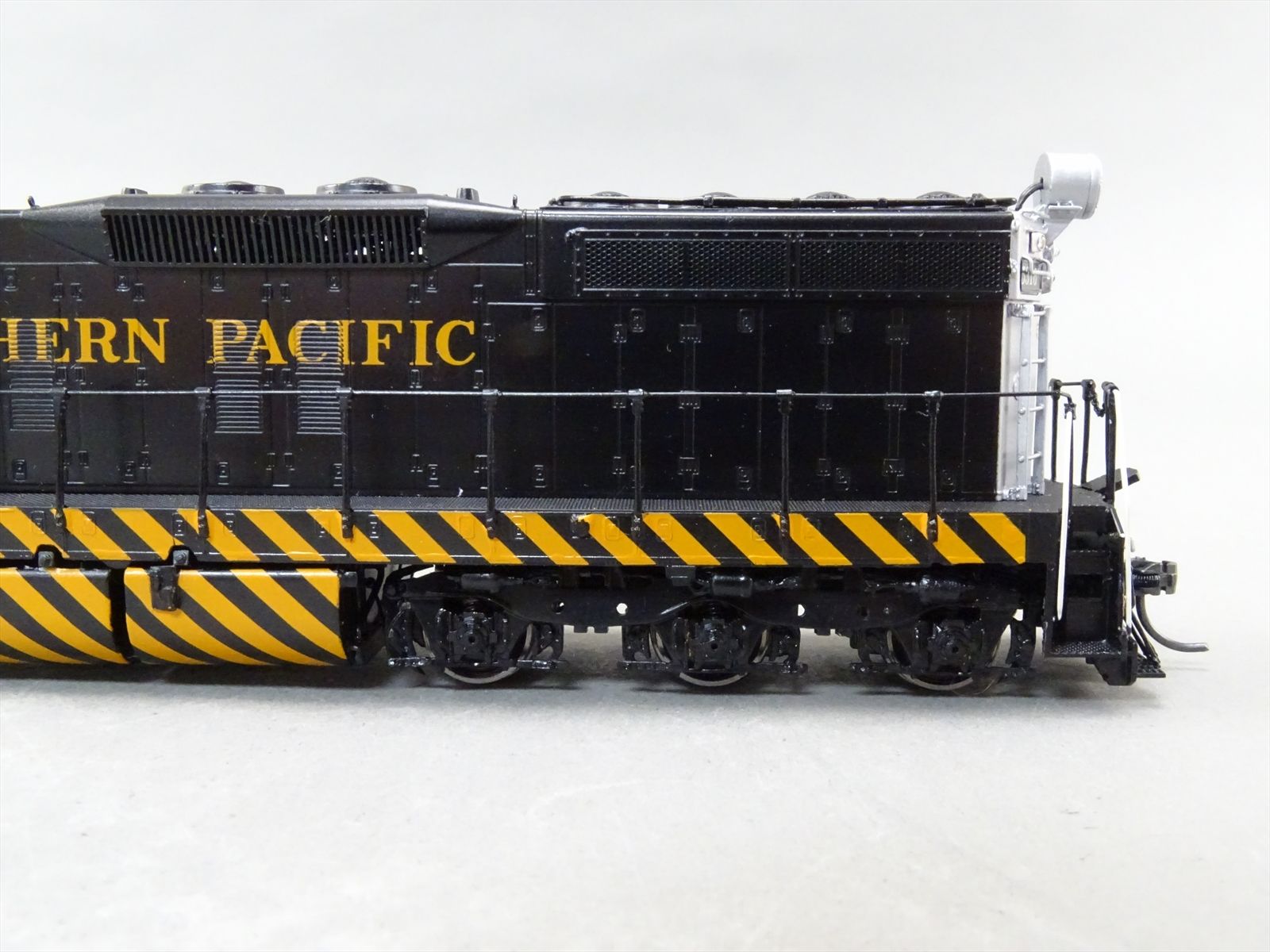 HO Brass Model - OMI 6774.1 SP Southern Pacific SD7 Tiger Stripe DF-118 ...