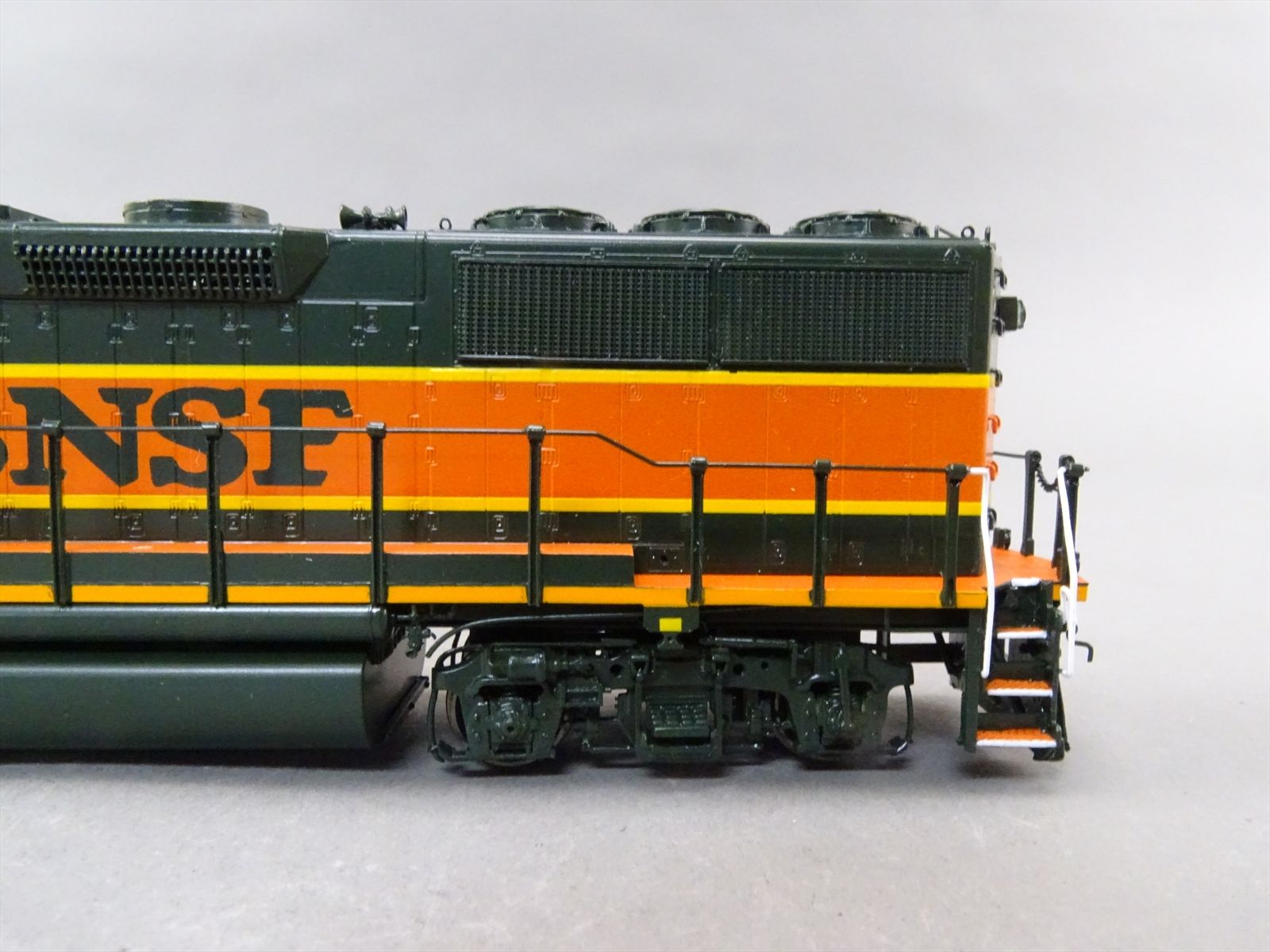 HO Brass Model - OMI 5624.1 BNSF Burlington Northern Santa Fe GP50 #3205 - F/P - 1999 Run