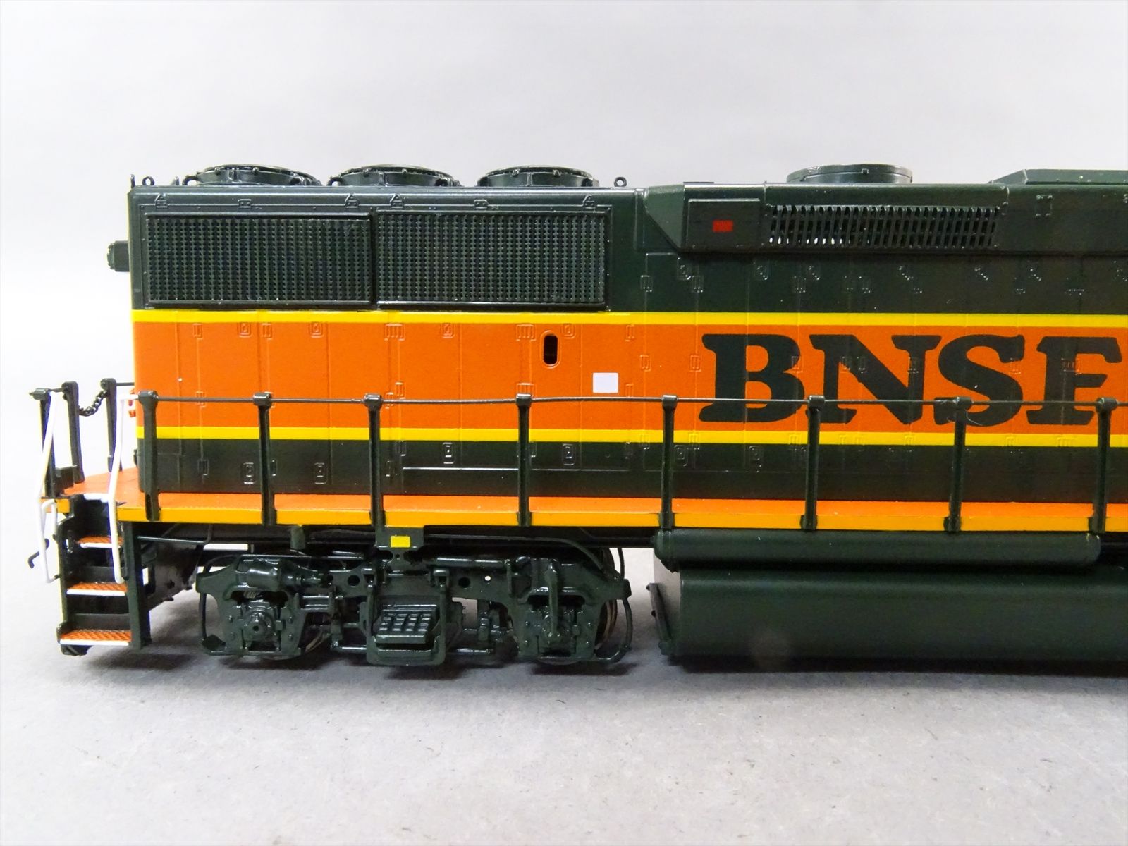 HO Brass Model - OMI 5624.1 BNSF Burlington Northern Santa Fe GP50 #3205 - F/P - 1999 Run