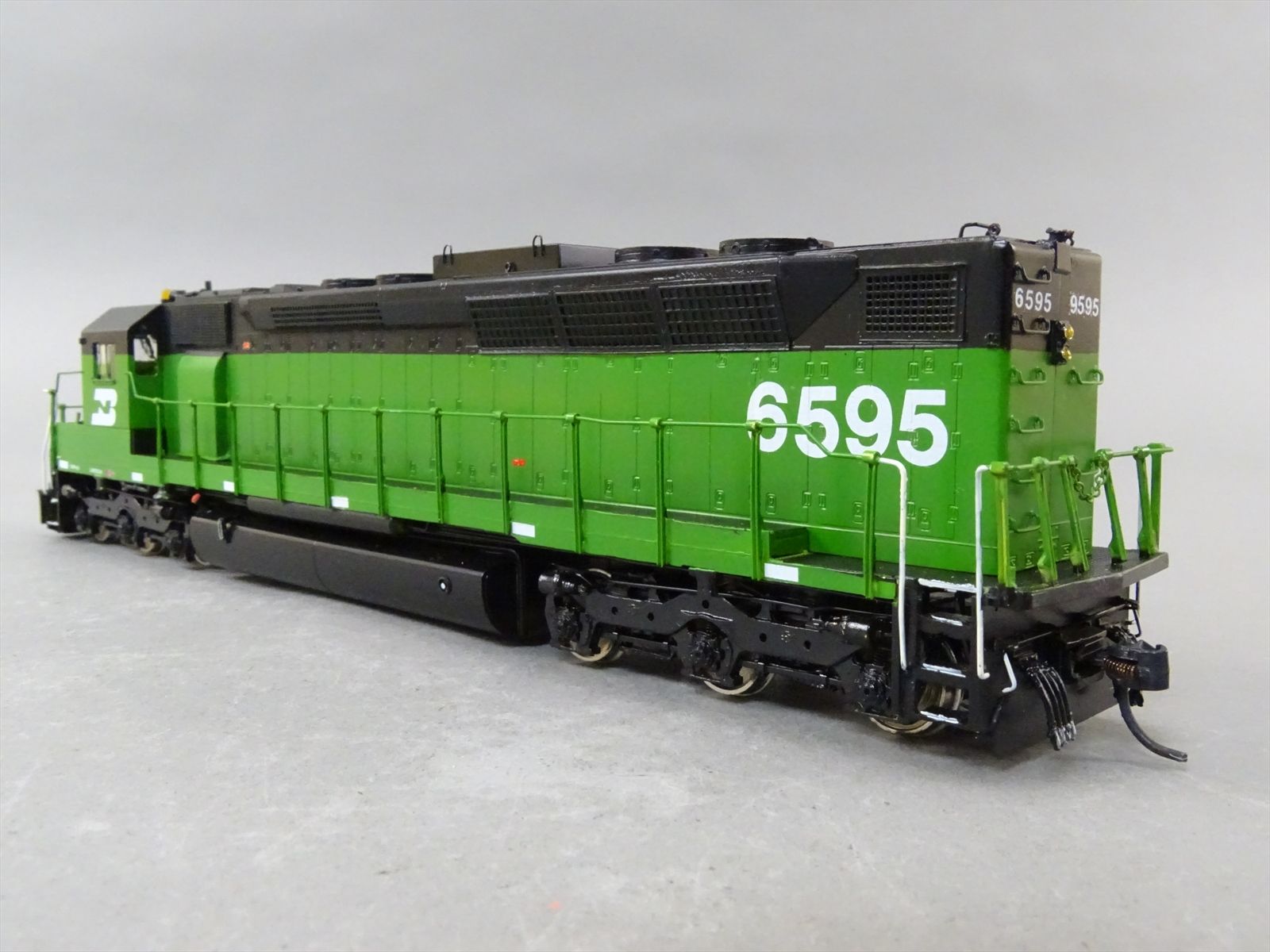 HO Brass Model - OMI 5780 BN Burlington Northern SDP45 #6595 - Custom - 1990 Run - Ajin
