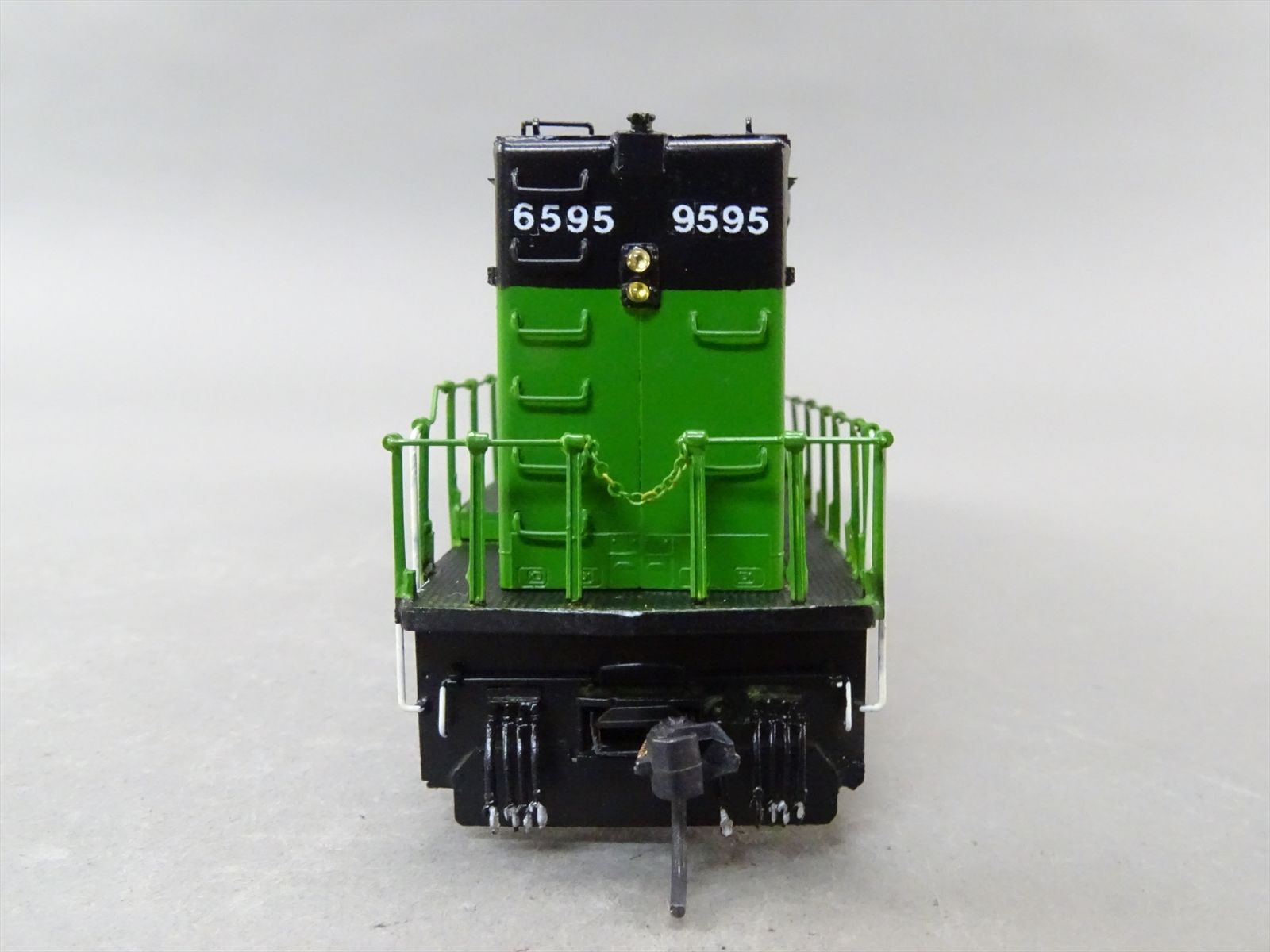 HO Brass Model - OMI 5780 BN Burlington Northern SDP45 #6595 - Custom - 1990 Run - Ajin