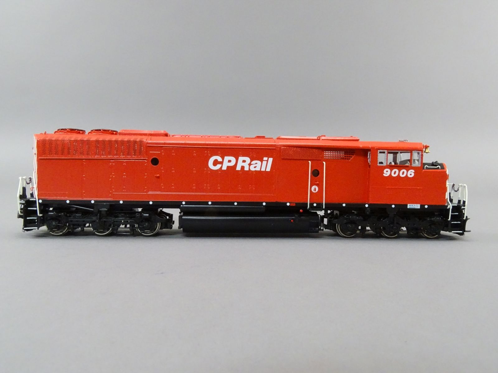 HO Brass Model - OMI 5155 CP CPR Canadian Pacific SD40-2F Wide Cab Body ...