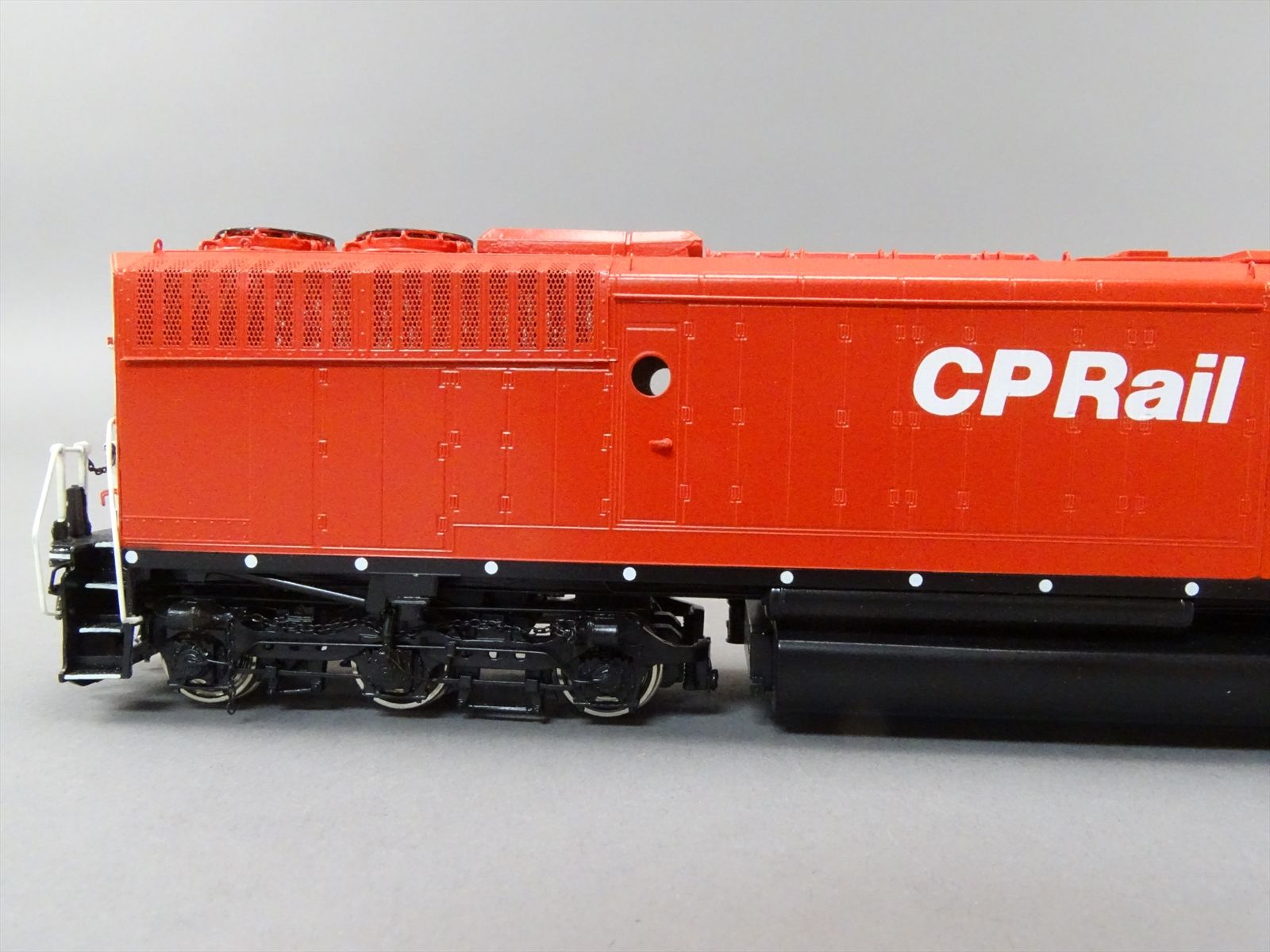 HO Brass Model - OMI 5155 CP CPR Canadian Pacific SD40-2F Wide Cab Body ...