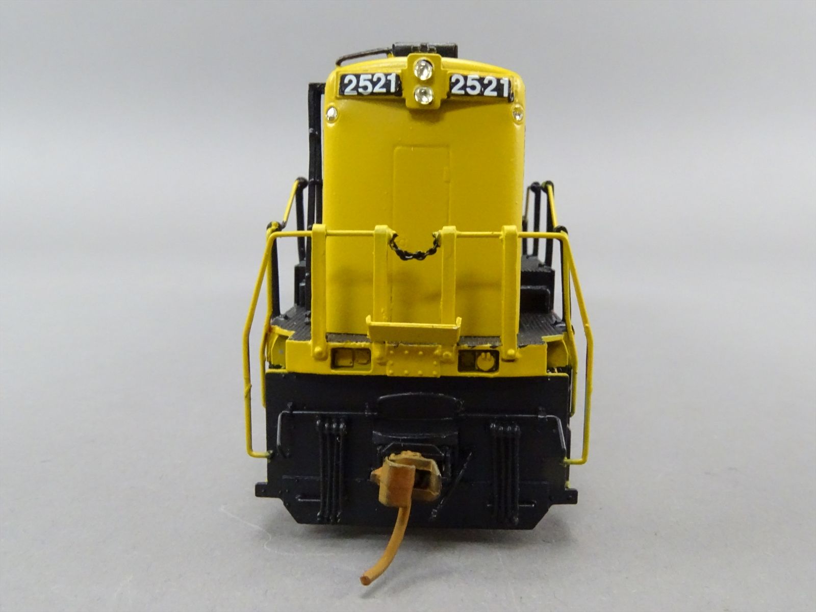 HO Brass Model - OMI 6265 NP Northern Pacific U25C Phase IIIa #2521 ...
