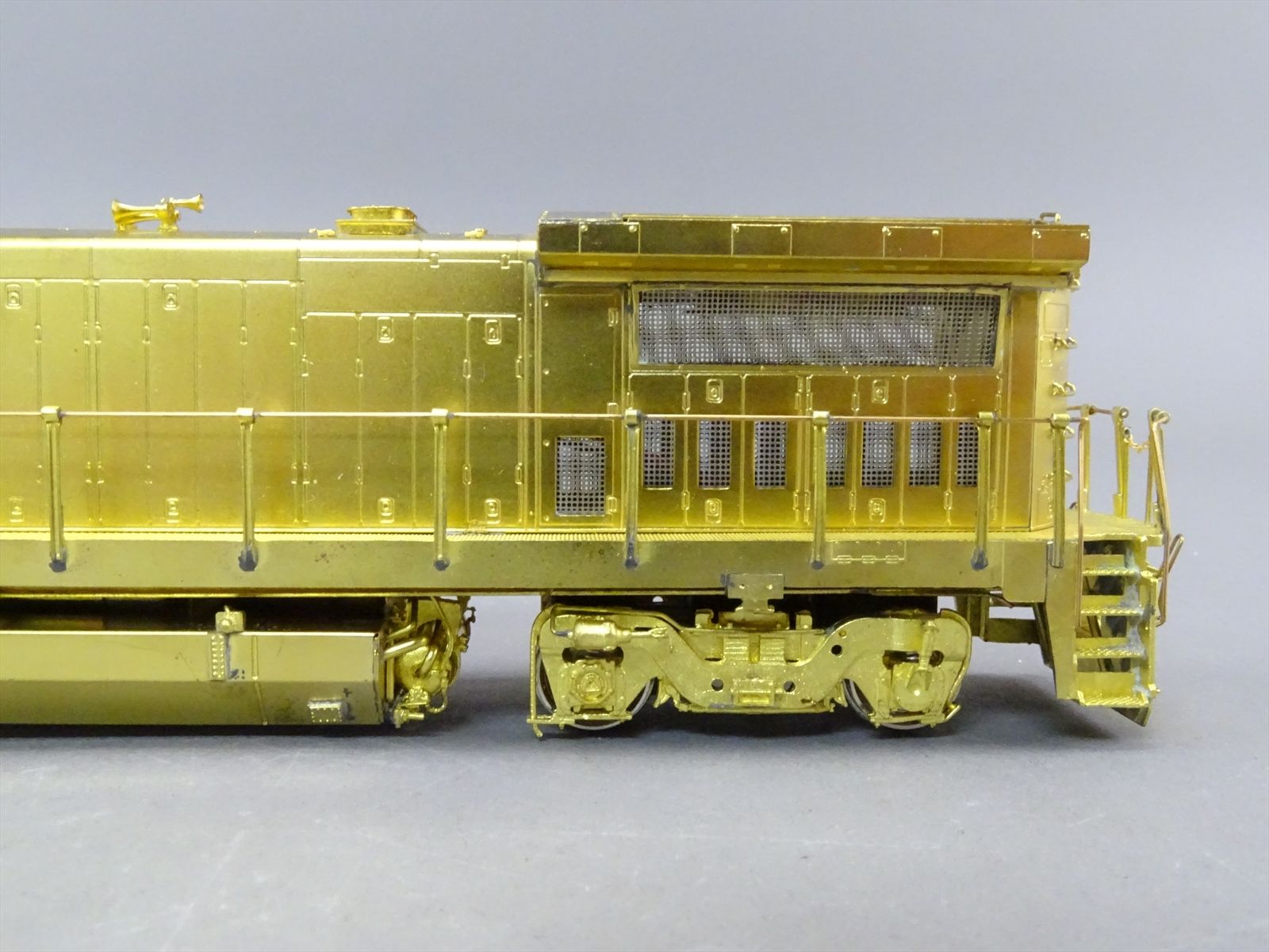 HO Brass Model - OMI 5134 SP Southern Pacific Dash 8-B39 B39-8 #8000 - 8039 - Unpainted - 1993 ...
