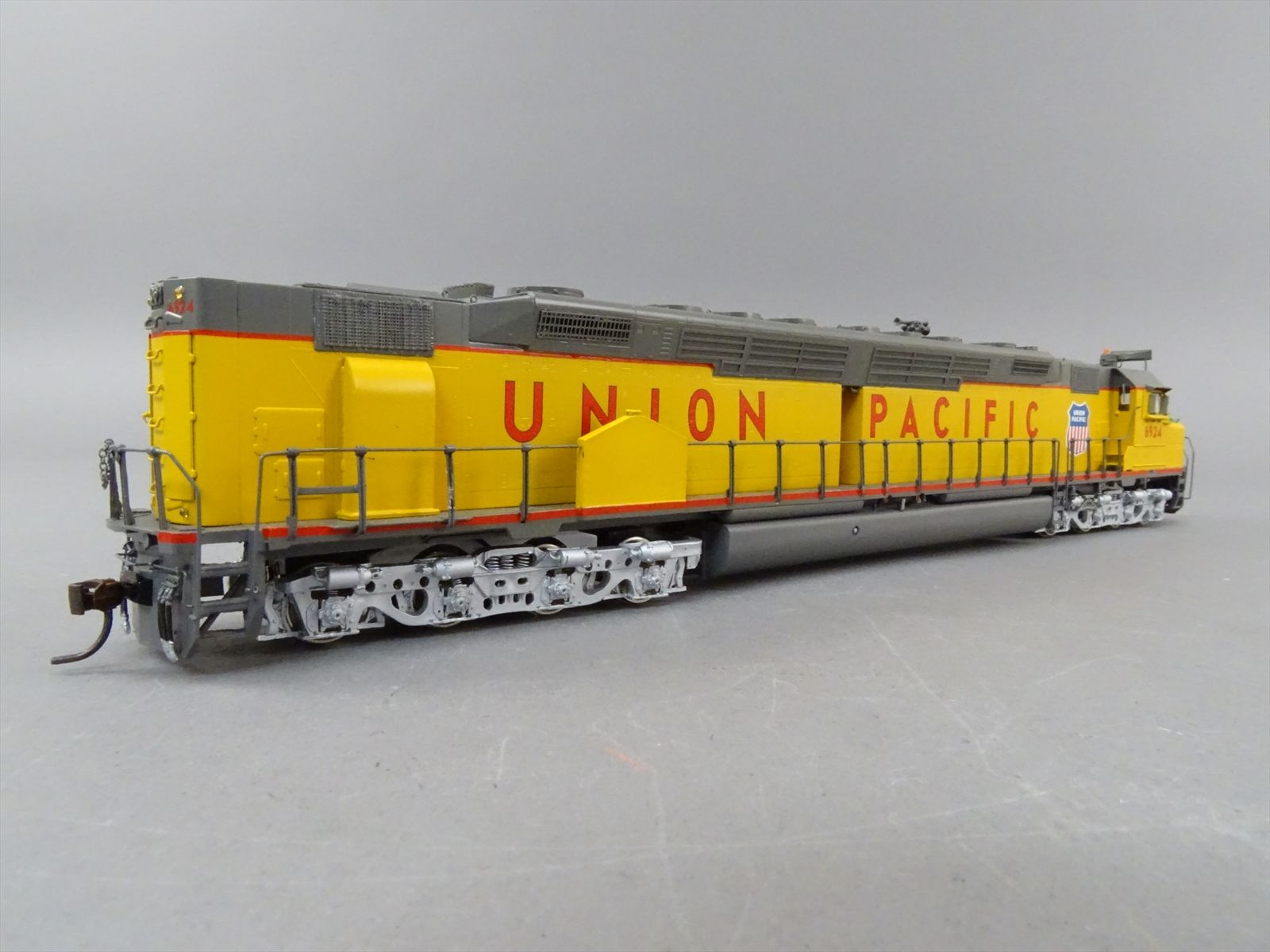 HO Brass Model - OMI 5406 UP Union Pacific DD40AX #6924 w/ Roof Mounted ...