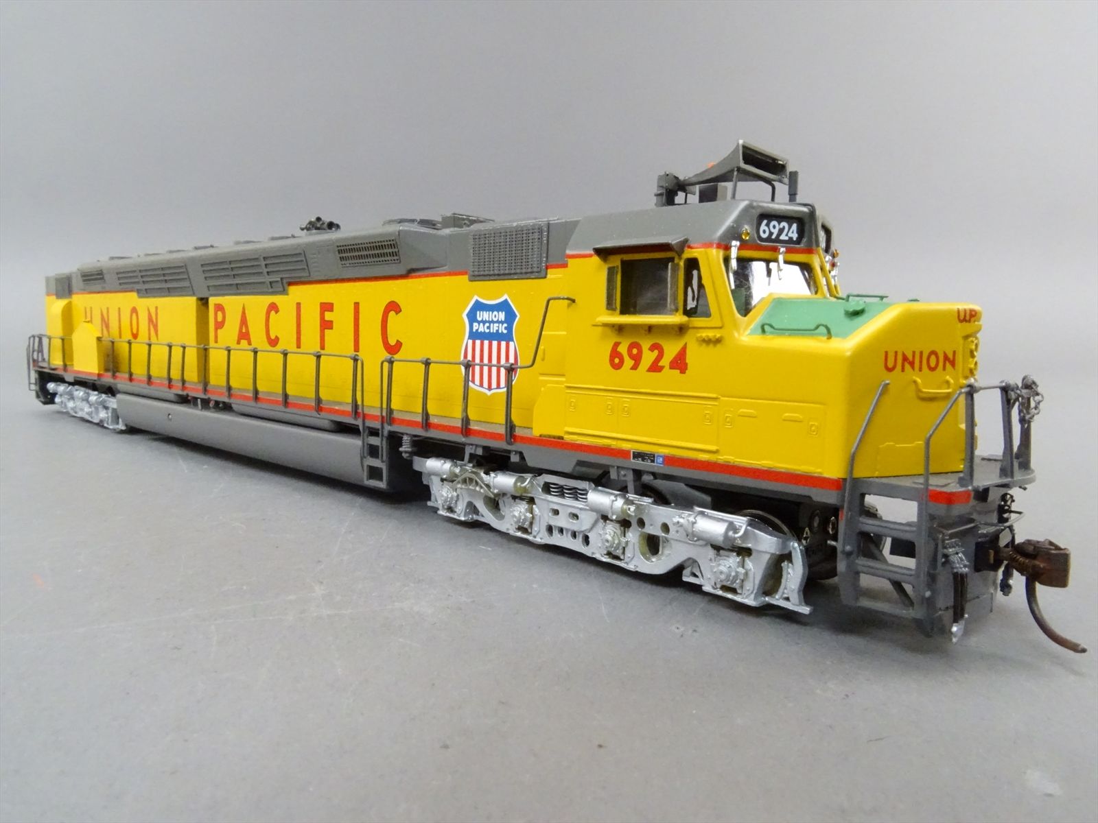 HO Brass Model - OMI 5406 UP Union Pacific DD40AX #6924 w/ Roof Mounted ...
