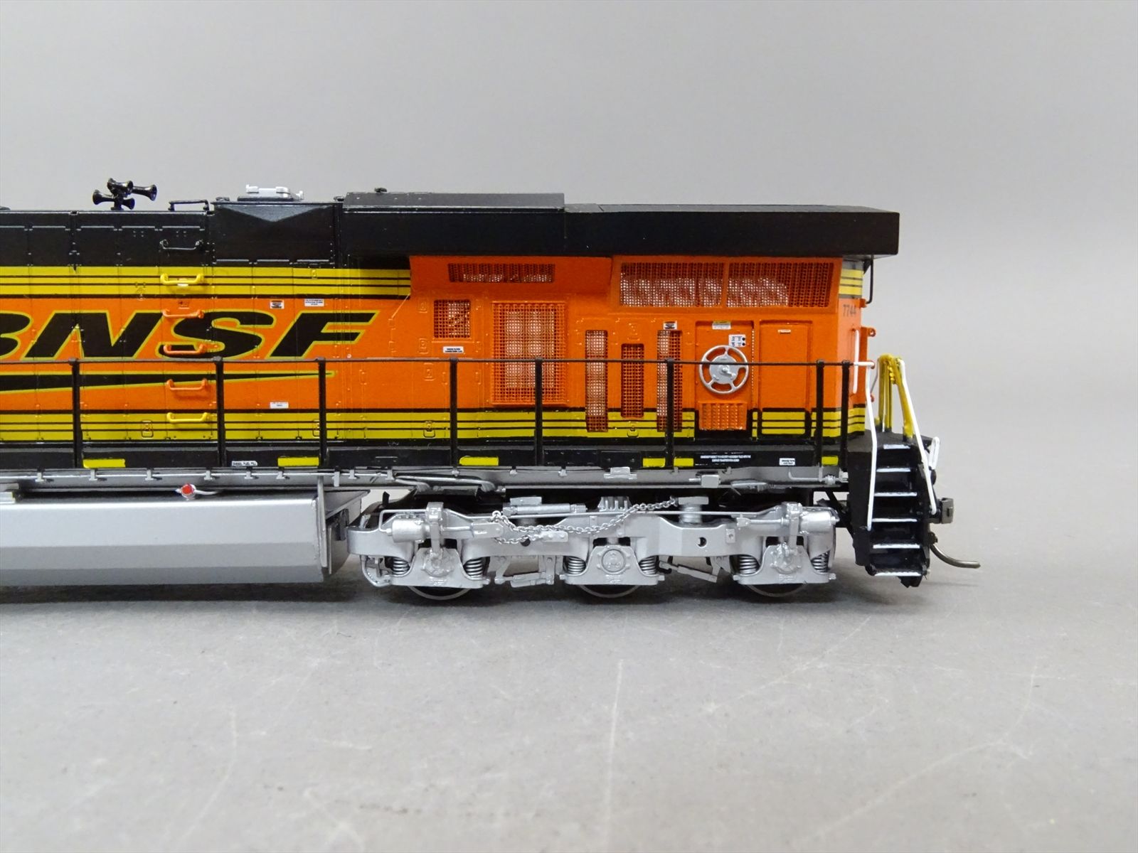 HO Brass Model - OMI AA-1230-2 BNSF Burlington Northern Santa Fe ES44DC ...