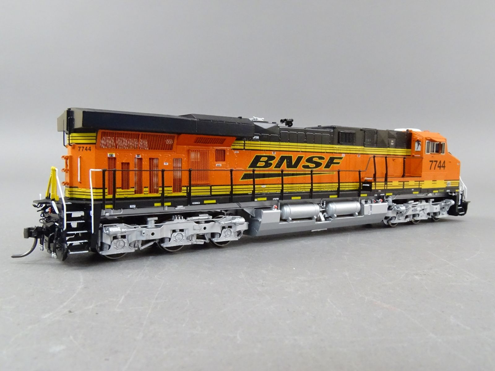 HO Brass Model - OMI AA-1230-2 BNSF Burlington Northern Santa Fe ES44DC ...