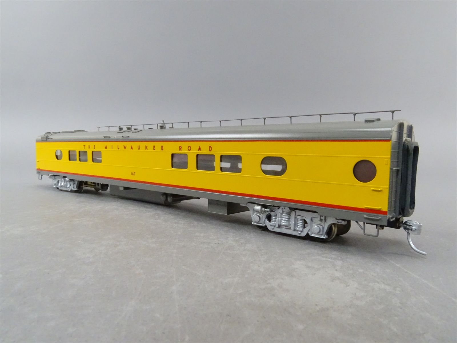 HO Brass Model - Soho 0471 MILW Milwaukee Hiawatha Tap Lounge #167 - Custom