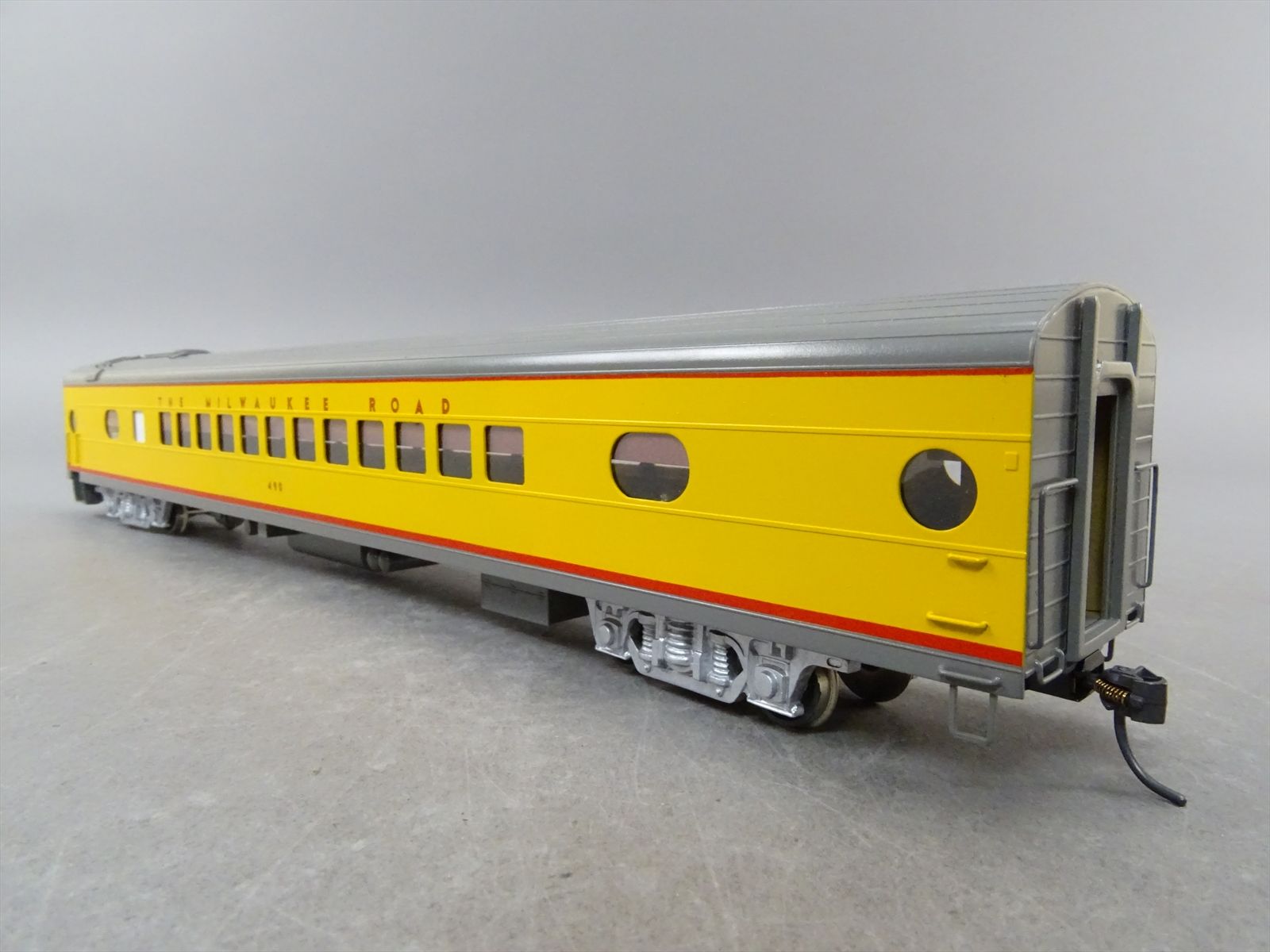 HO Brass Model - Soho 0460 MILW Milwaukee Coach #490 - Custom - Kumata
