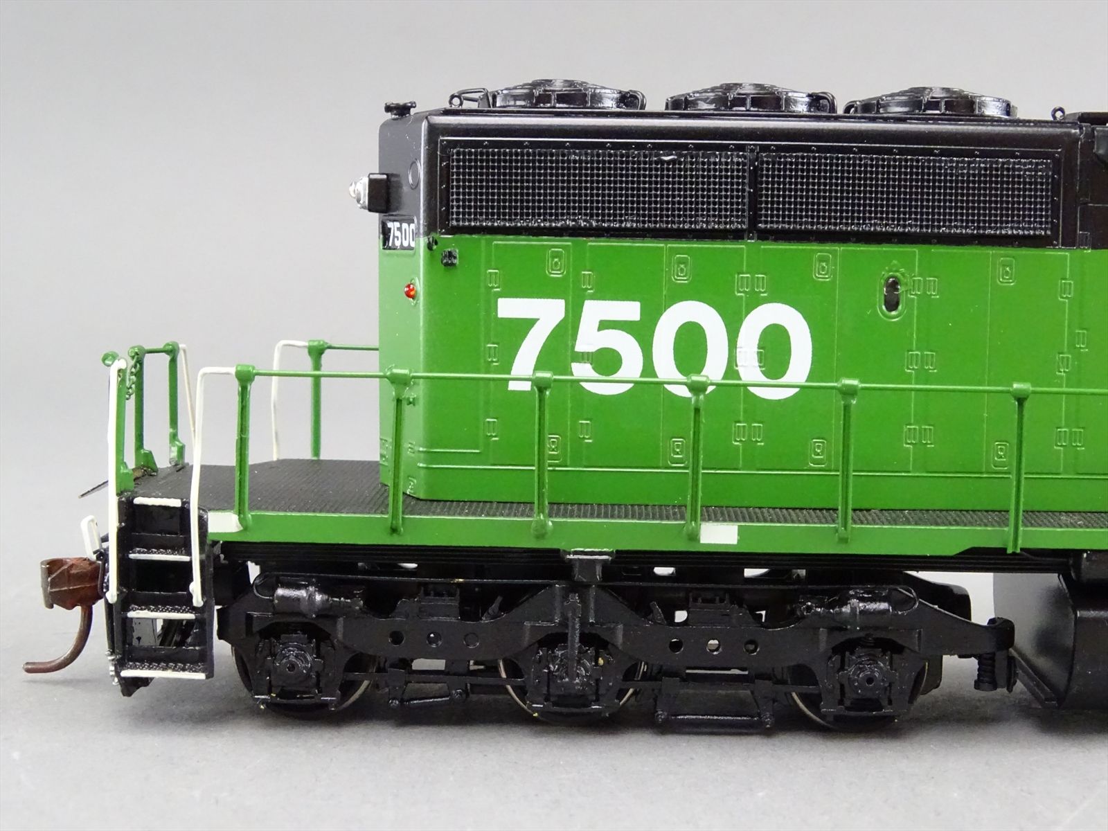 HO Brass Model - OMI 5304 BN Burlington Northern SD40-2B #7500 Cabless ...