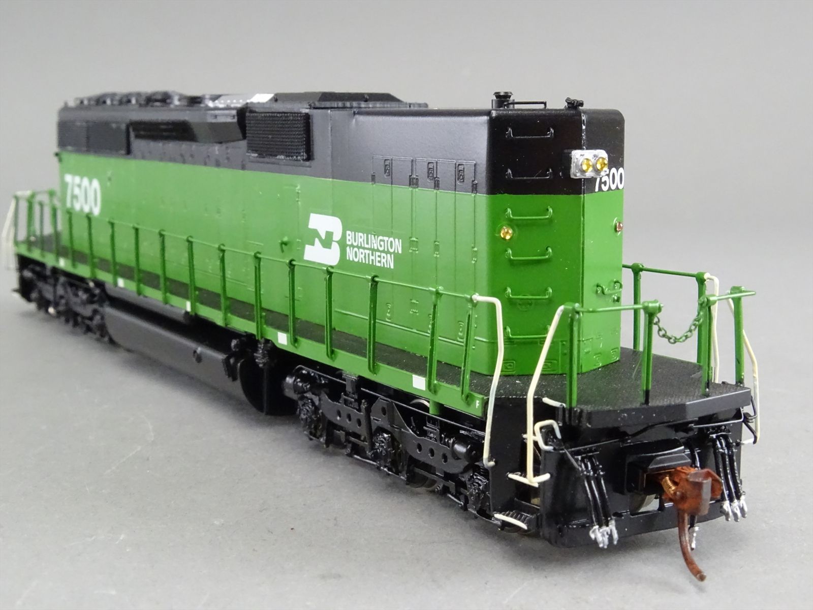 HO Brass Model - OMI 5304 BN Burlington Northern SD40-2B #7500 Cabless ...