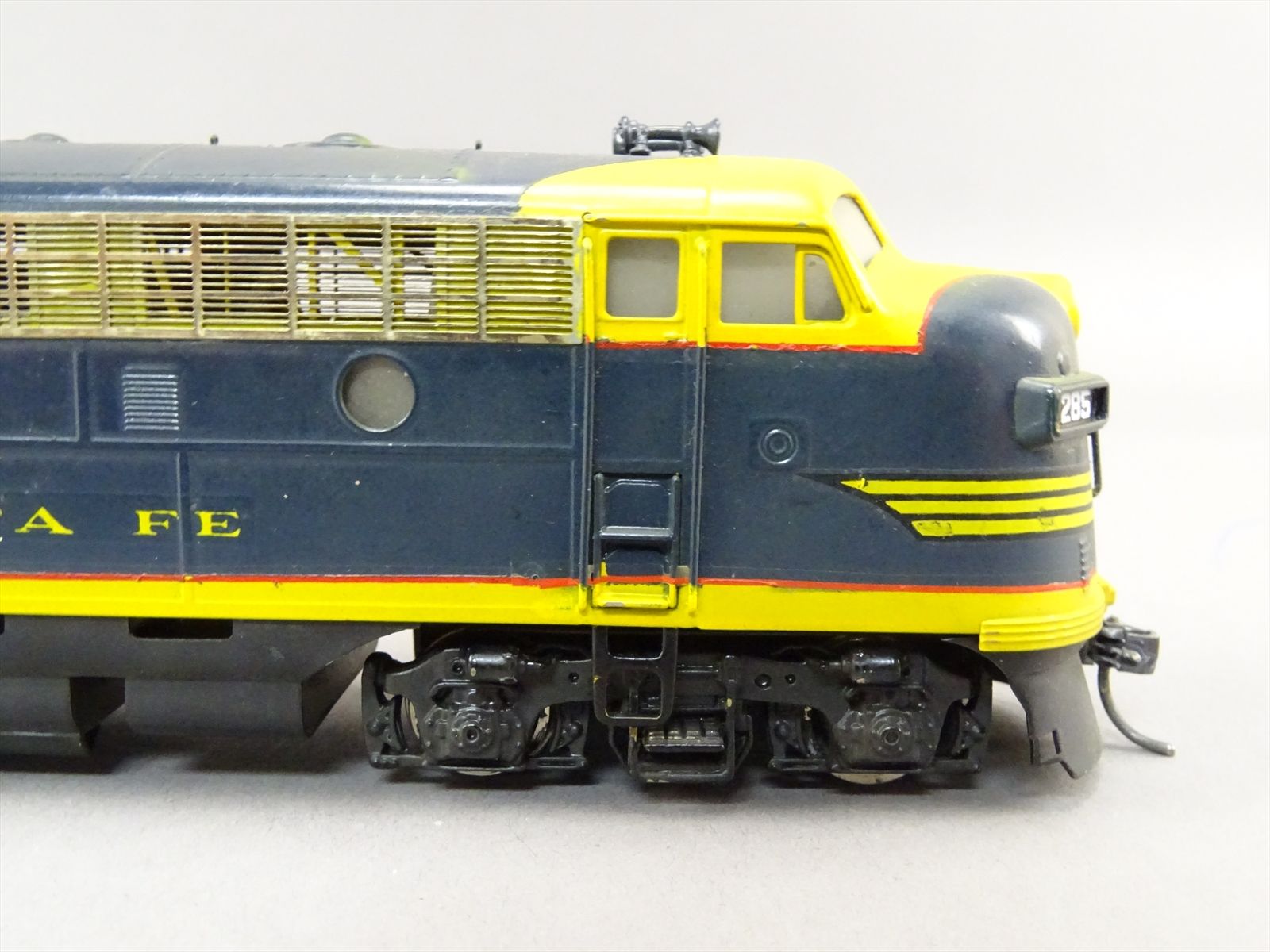 HO Brass Model - Oriental AT&SF Santa Fe EMD F7 F7A Phase I #285 - Poor ...