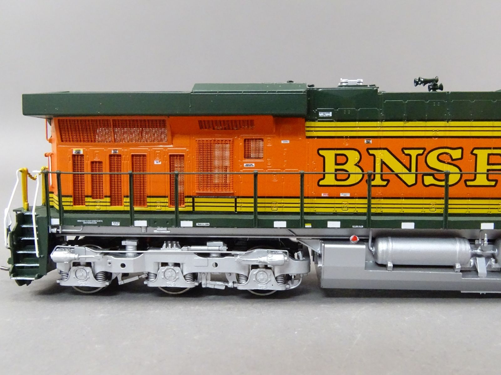 HO Brass Model - OMI AA-1165-2 BNSF Burlington Northern Santa Fe ES44DC ...