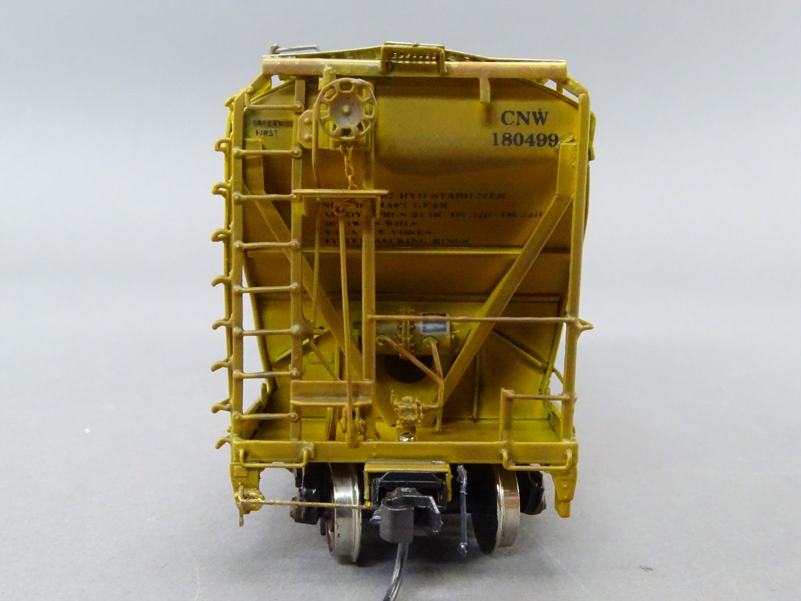 HO Brass Model - OMI 3090 C&NW Chicago & Northwestern ACF 3 Bay ...