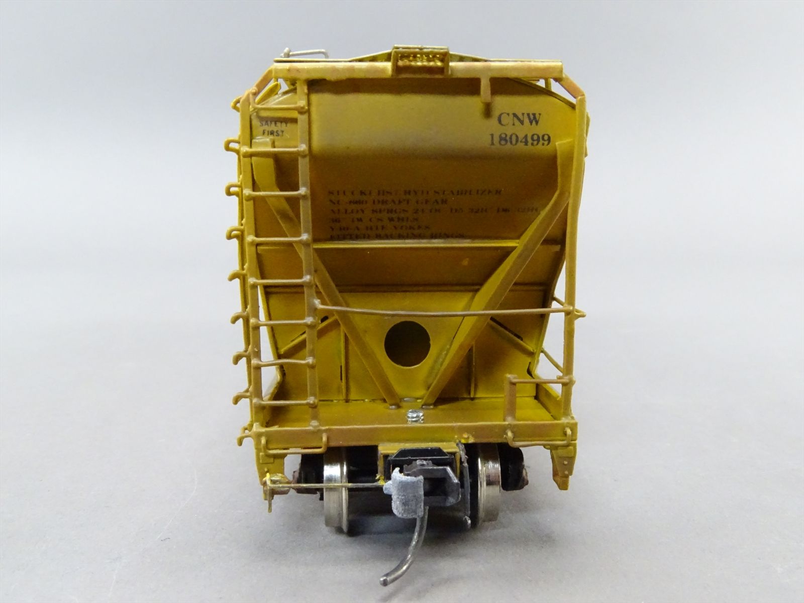 HO Brass Model - OMI 3090 C&NW Chicago & Northwestern ACF 3 Bay ...