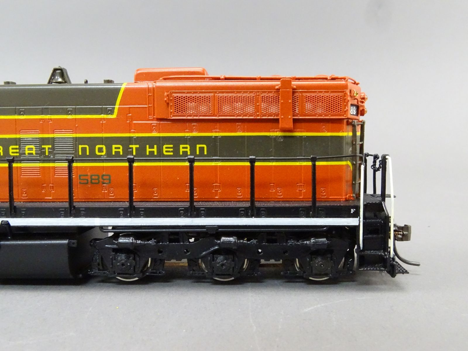 HO Brass Model - OMI 5178 GN Great Northern SD9 Phase II #589 - Custom ...