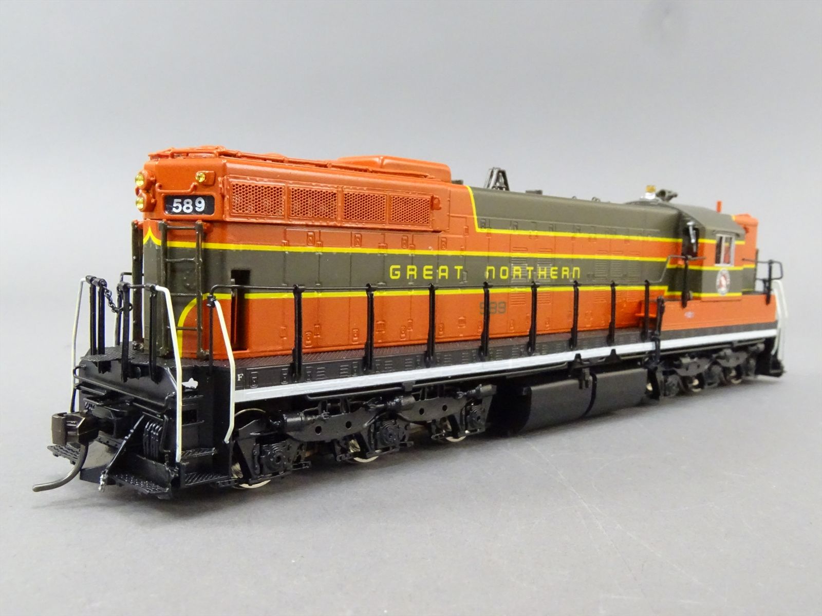 HO Brass Model - OMI 5178 GN Great Northern SD9 Phase II #589 - Custom ...