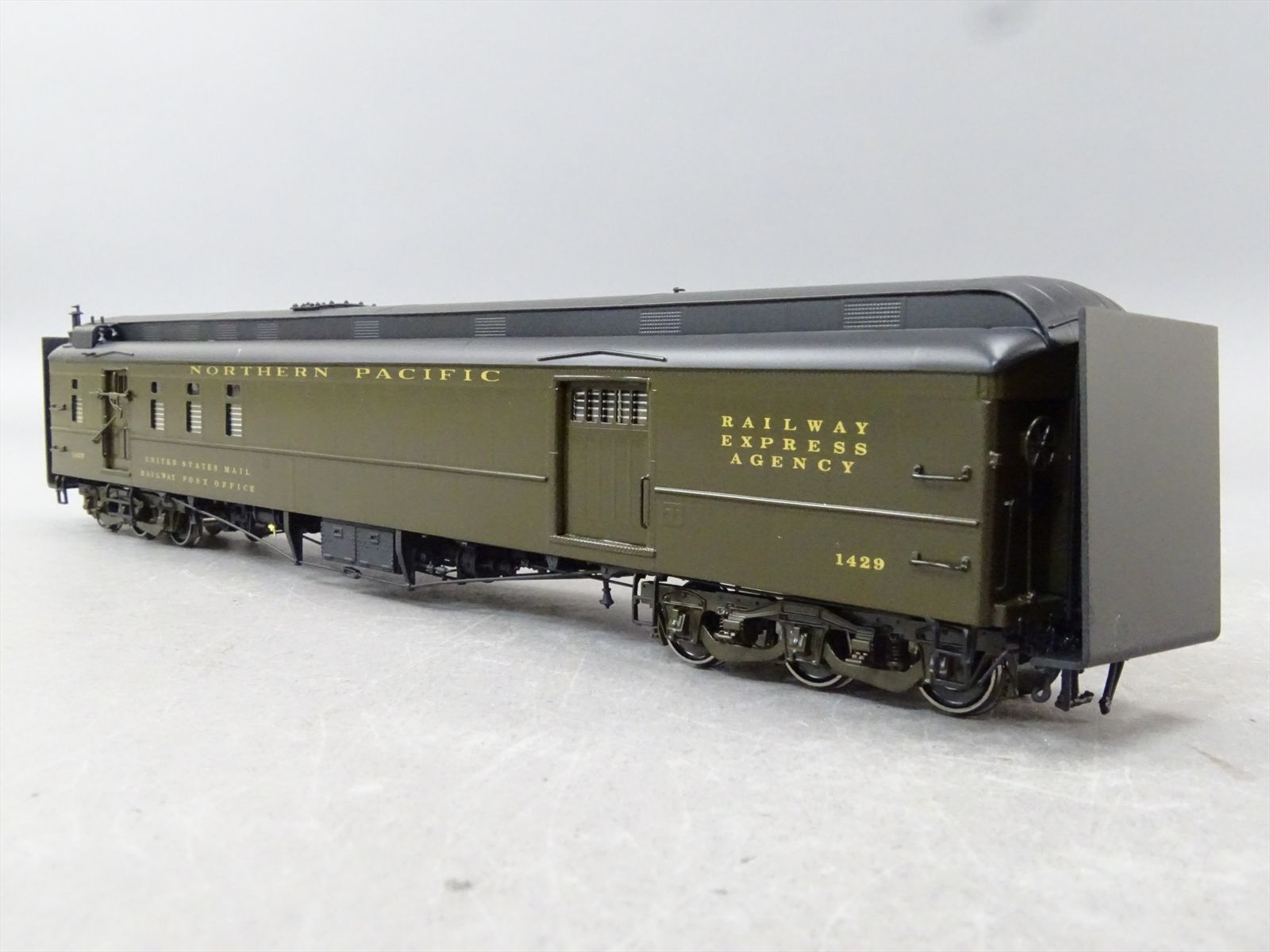 HO Brass Model – W&R NP Northern Pacific Mail & Express Car Pullman ...