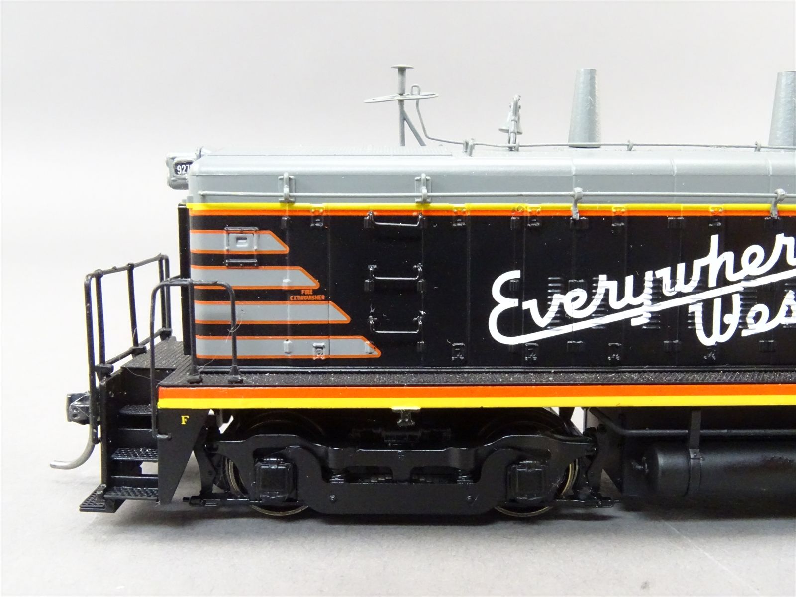 HO Plastic Model - Rapido 27510 EMD SW1200 CB&Q Burlington #9273 - F/P ...