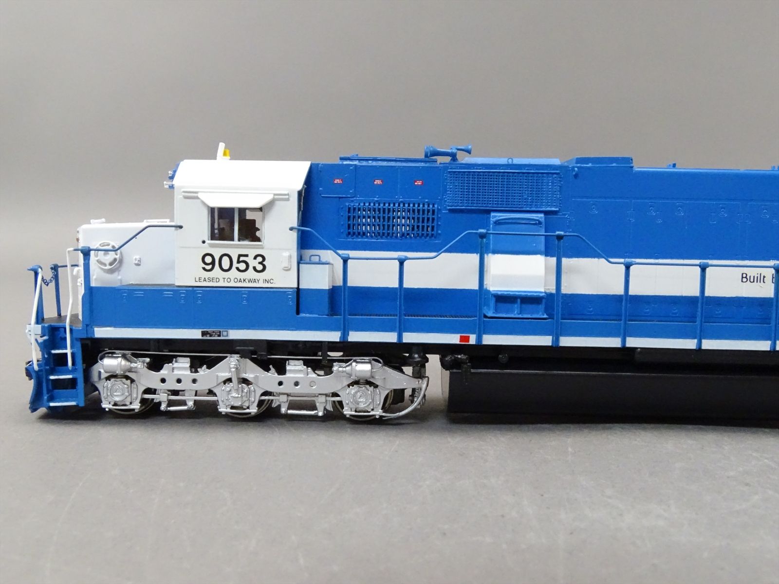 HO Brass Model - OMI 6812.1 Oakway Leasing EMD SD60 #9053 - F/P CPOMI - 1996 Run - Ajin