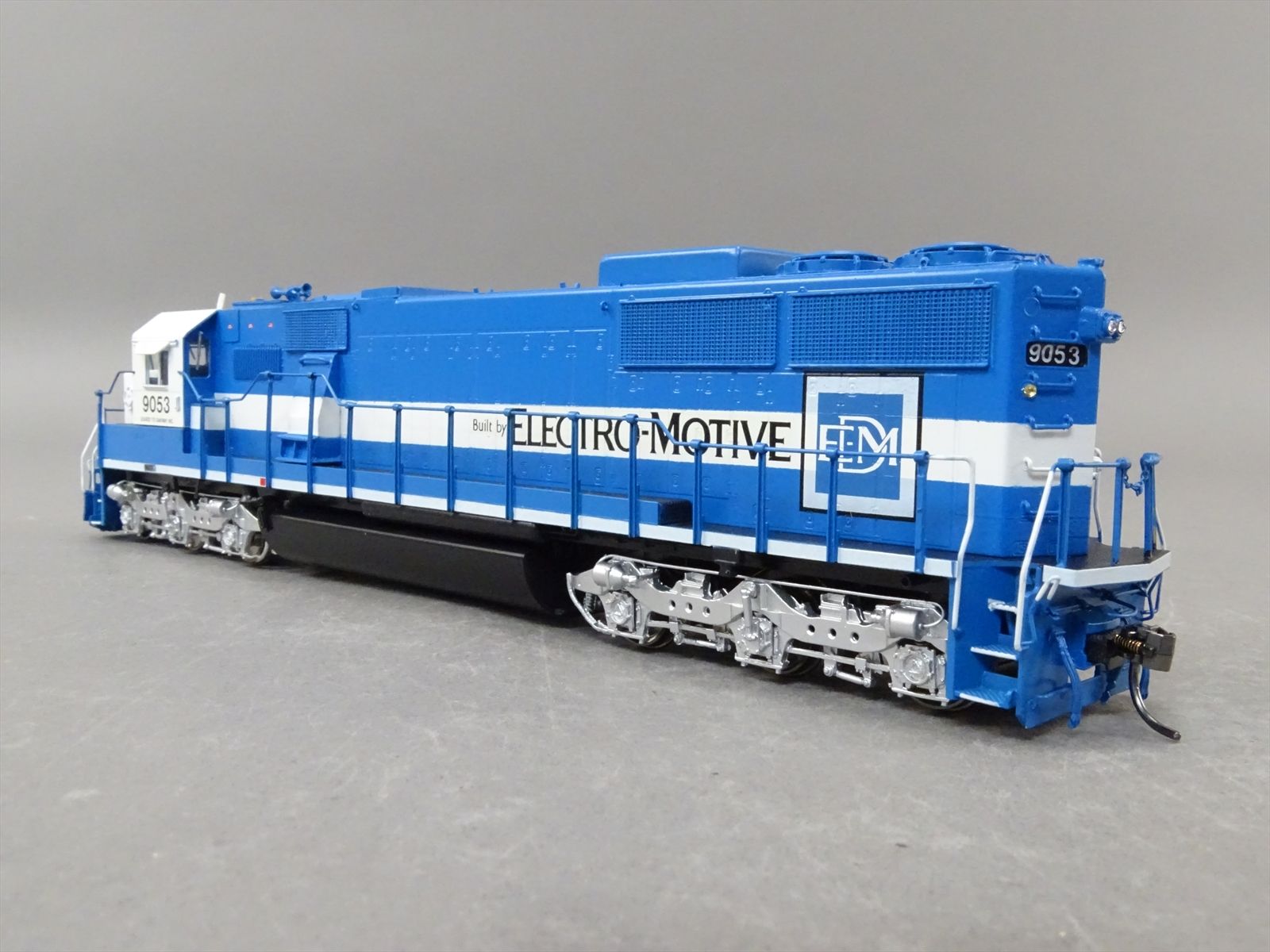 HO Brass Model - OMI 6812.1 Oakway Leasing EMD SD60 #9053 - F/P CPOMI - 1996 Run - Ajin