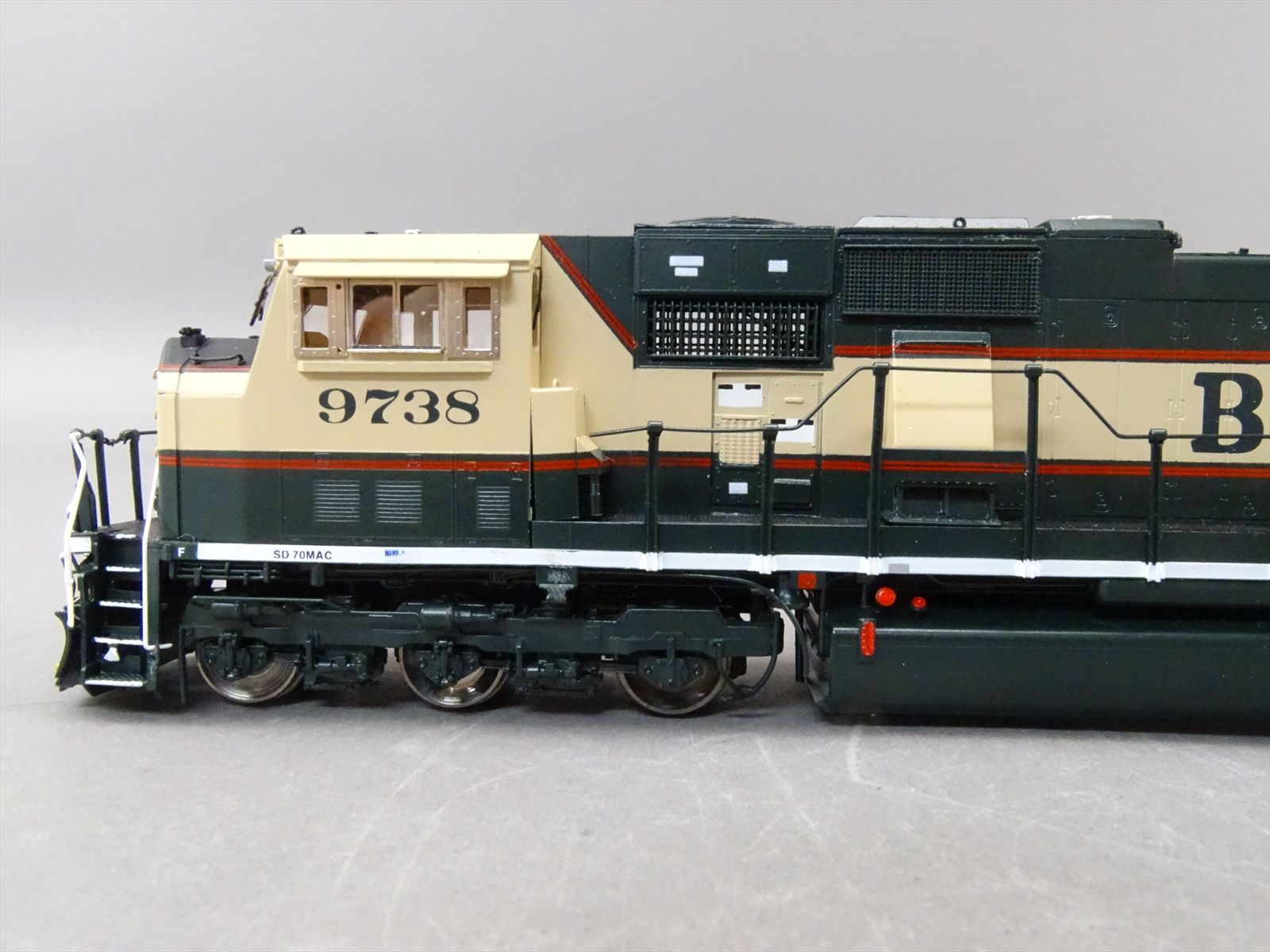 HO Brass Model - OMI 6610.1 BNSF Burlington Northern Santa Fe SD70MAC #9738 - F/P - 1996 Run - Ajin