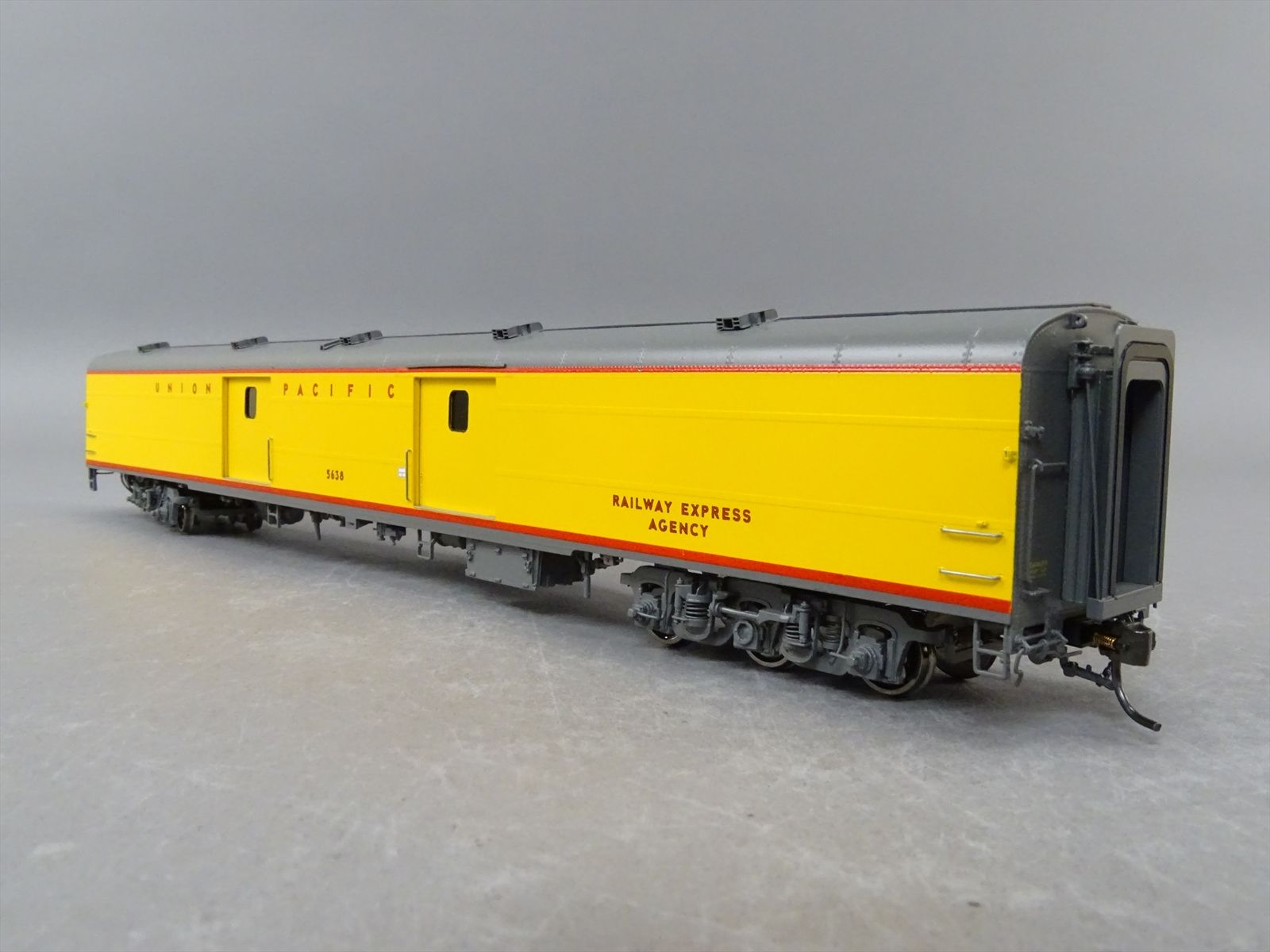 HO Brass Model - TCY 1380.2 UP City of Portland 1955 Domeliner B-1 Baggage + Chair + 4-4-2 ...