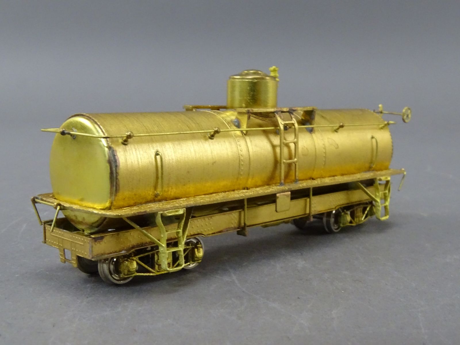 HOn3 Brass Model - WMC UTLX Narrow Frame Tank Car - Unpainted - 1973 ...