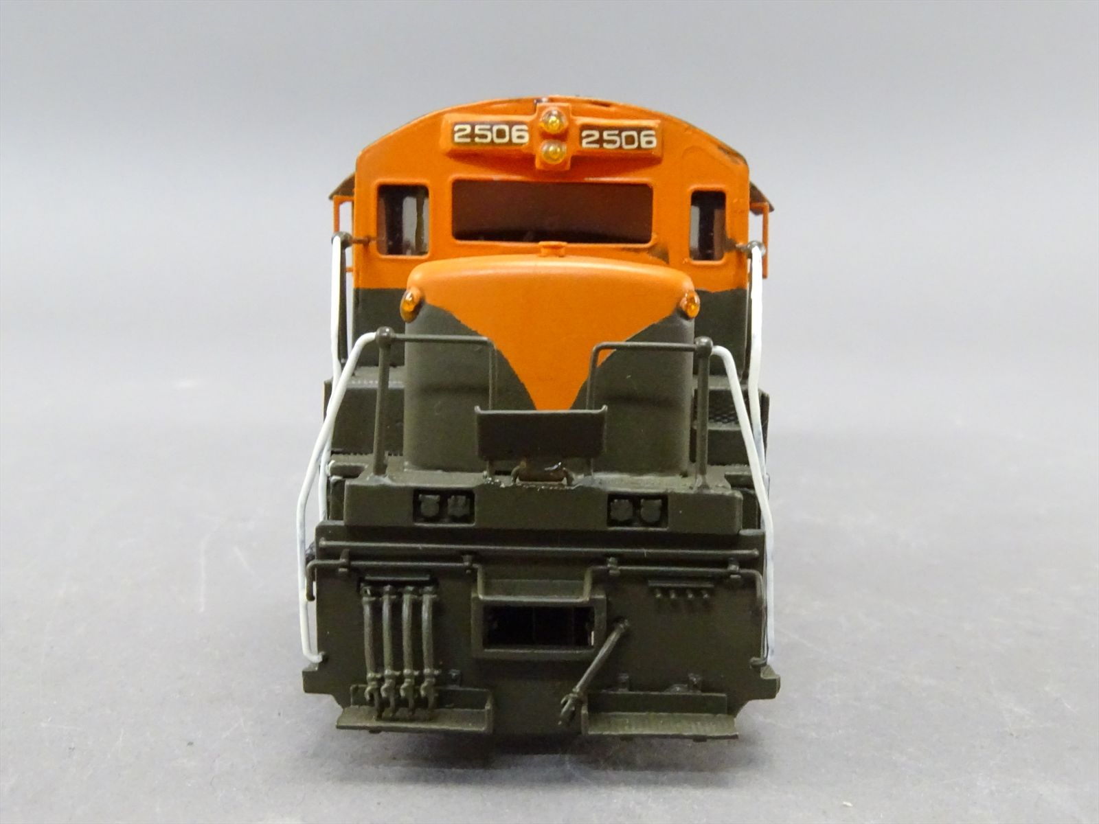 HO Brass Model - Oriental GN Great Northern GE U25B 2500HP Low Hood, Early Version #2506 ...