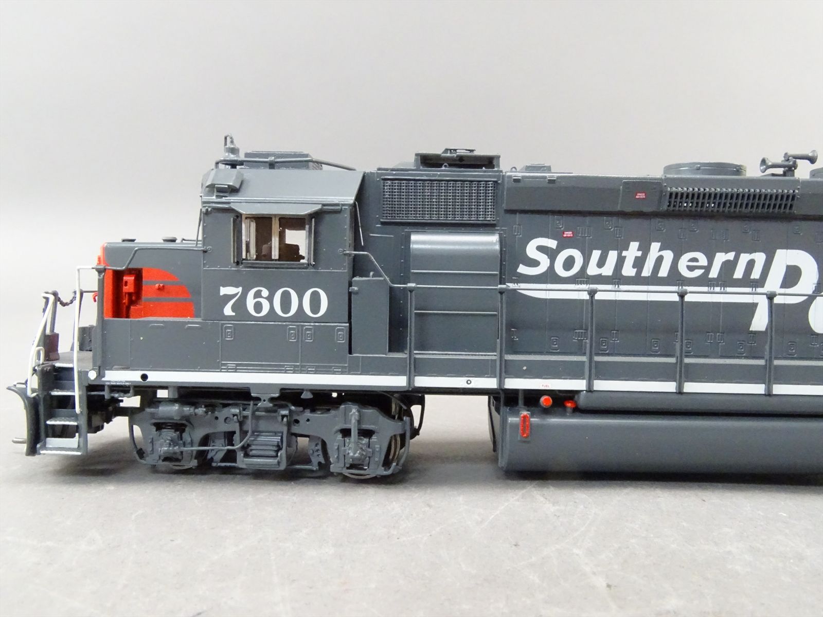 HO Brass Model - OMI 087010142.1 SP Southern Pacific GP40P-2 #7600 - F ...