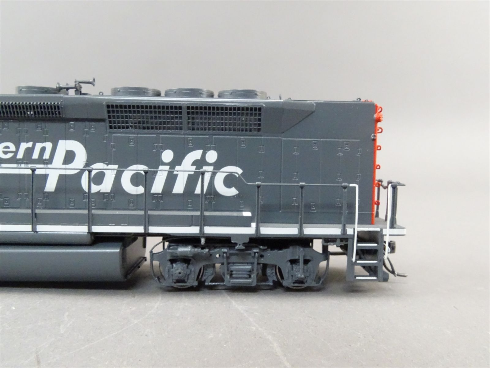 HO Brass Model - OMI 087010142.1 SP Southern Pacific GP40P-2 #7600 - F ...