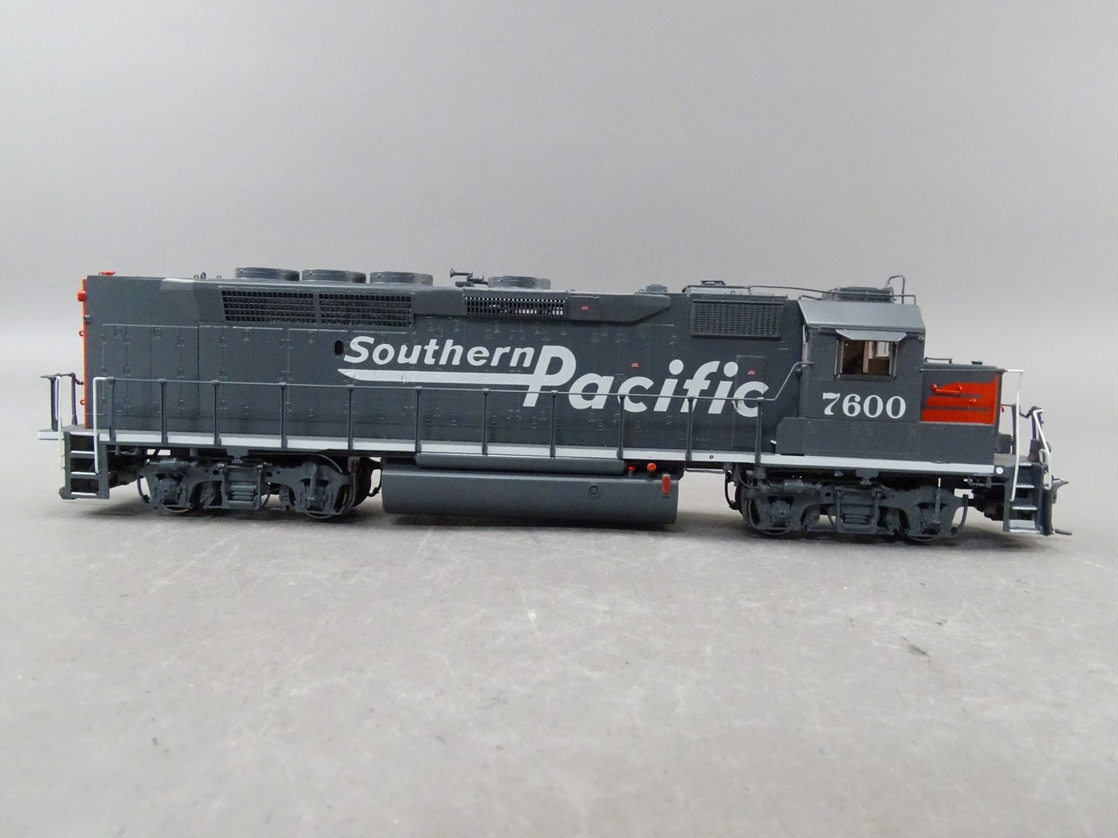 HO Brass Model - OMI 087010142.1 SP Southern Pacific GP40P-2 #7600 - F ...